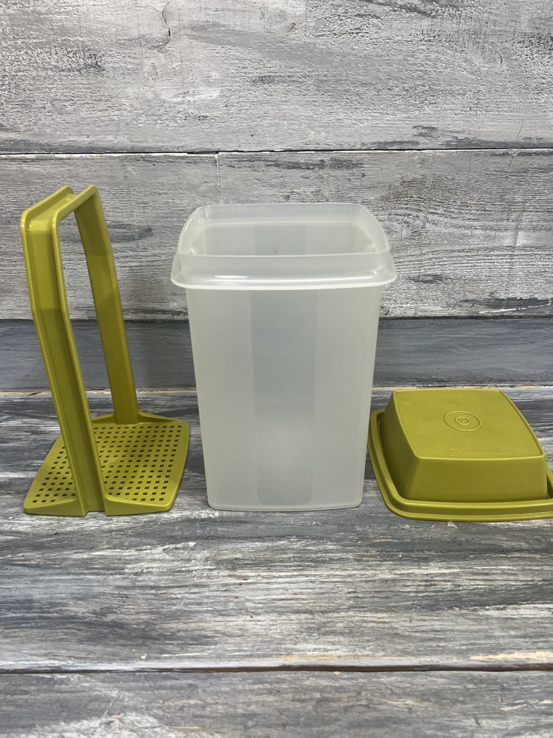 Tupperware Pickle Keeper 1560 1561 1562 Pic-a-deli Storage