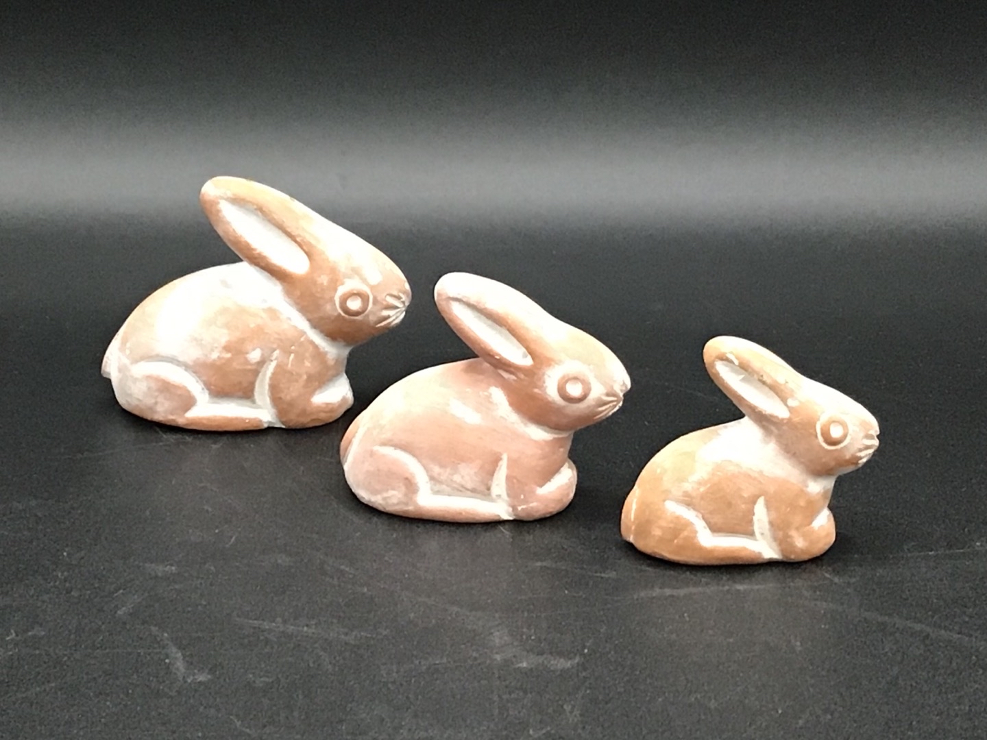 1568-Set Of 3 Terra Cotta Pottery Bunnies
