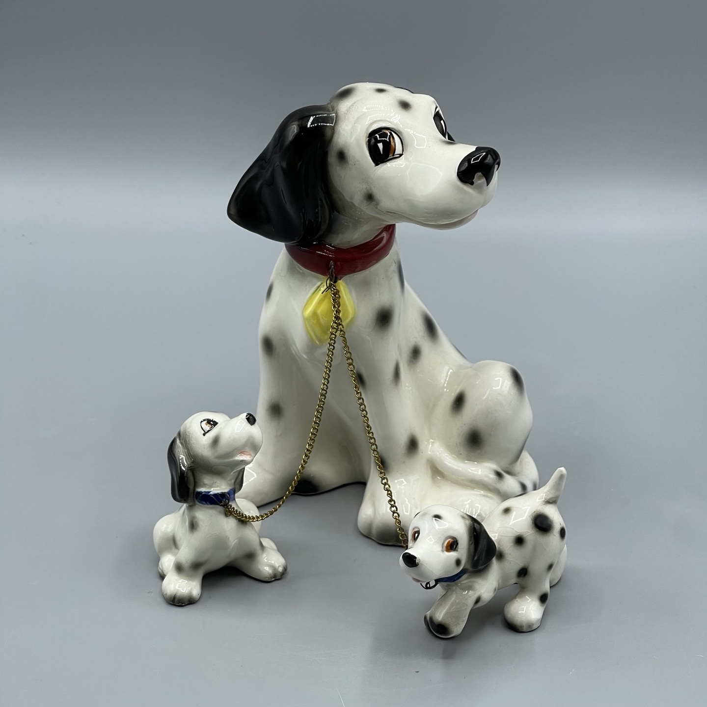 Lipper & Mann Japan Dalmatian Dog Chained Family