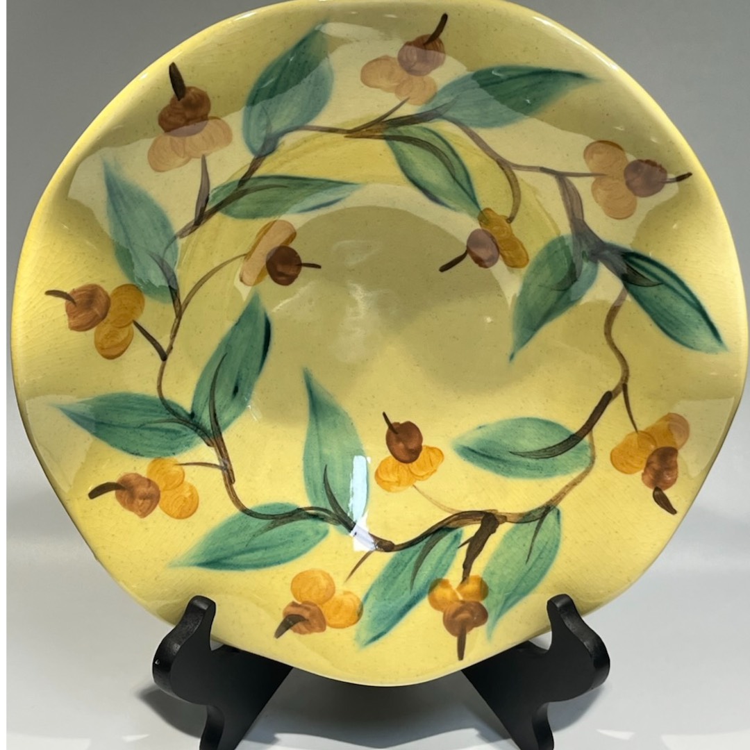 Signed Gail Pittman- Ruffled Edge - Yellow Serving Bowl- “Sienna Acorn ...