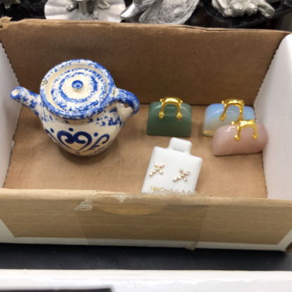 #01 - Build A Box 5 Items