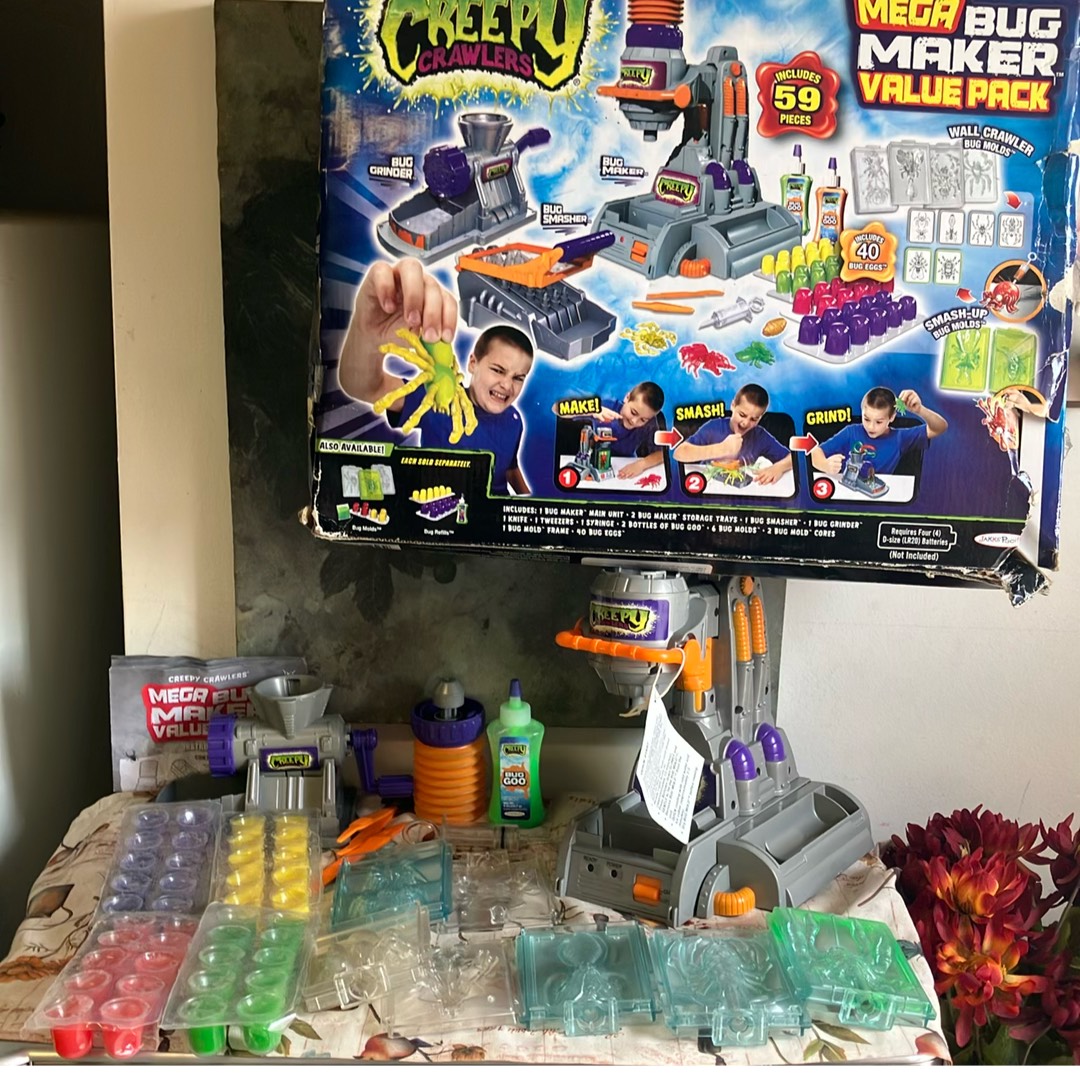 Creepy Crawlers Mega Bug Maker Pack