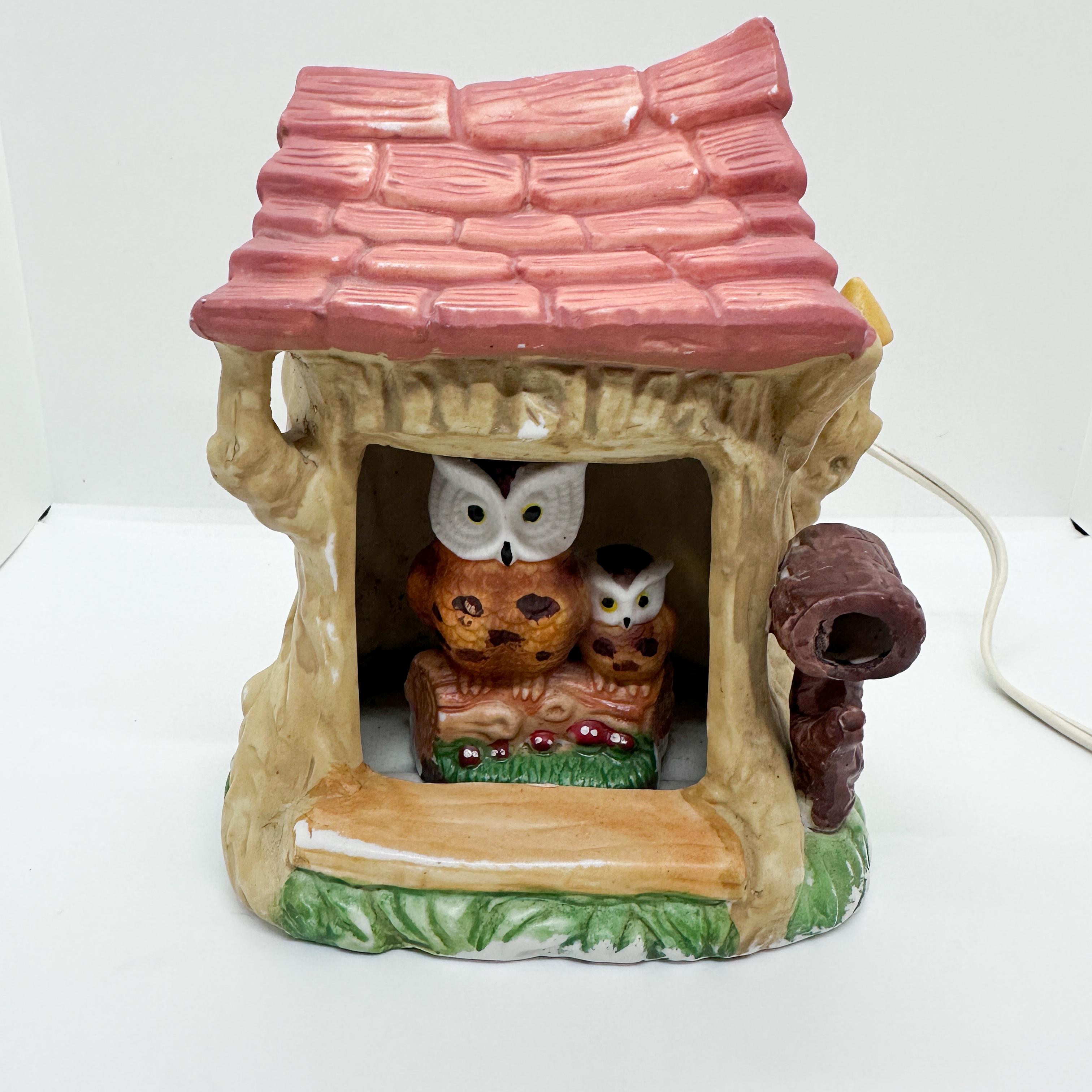 Vintage Ceramic Owl Bird Tree House TV Lamp Light 70's Kitschy Retro