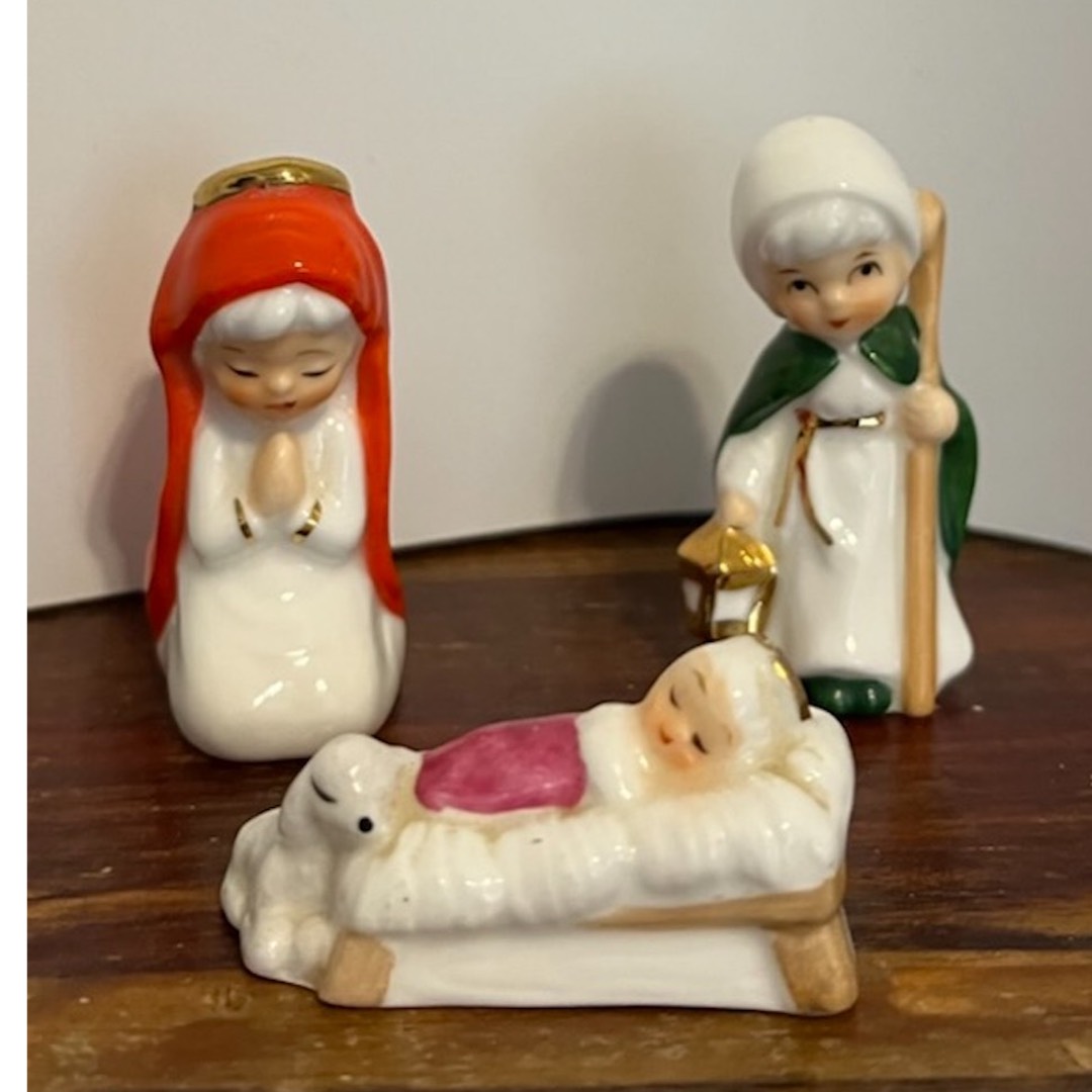 Highly Collectible Vintage Napco Nativity Holy Family