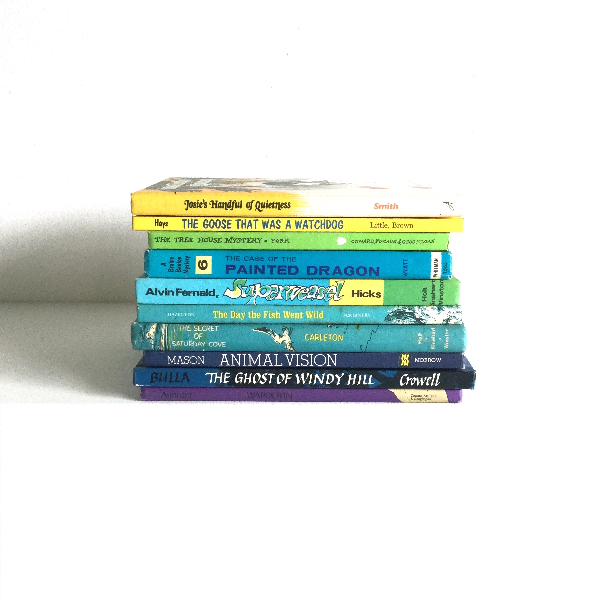 Vintage Weekly Reader Children's Book Club book stack / home decor ...