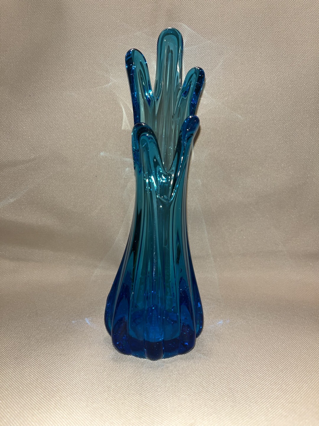 Vintage Blue Give Finger Glass Vase