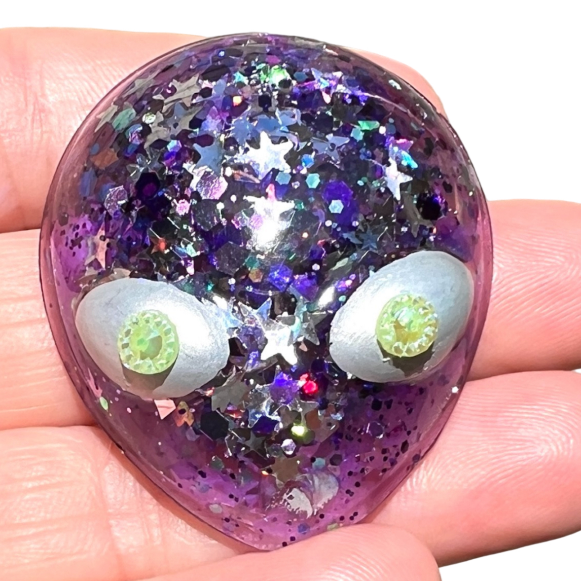 Purple Alien Magnet. Handmade By Me 🫶 With Resin And Glitters. See ...