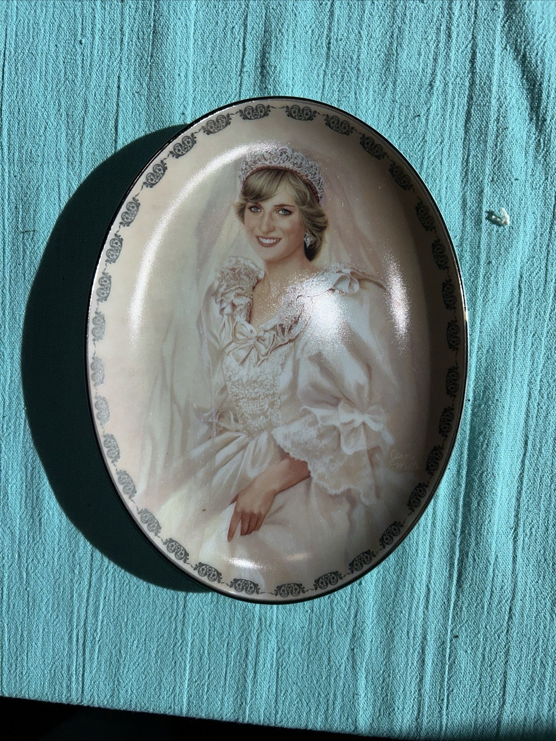Diana "The People's Princess" Plate 1st issue 1981-97 Royal Princess