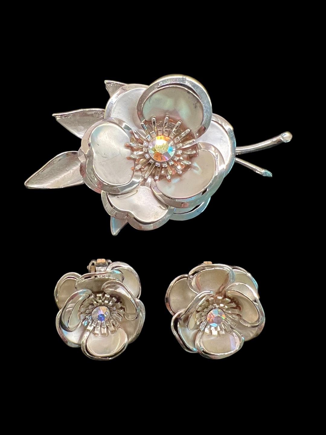 Vintage MCM 3D AB Rhinestone Silver Tone Flower Brooch Clip-on Earrings ...