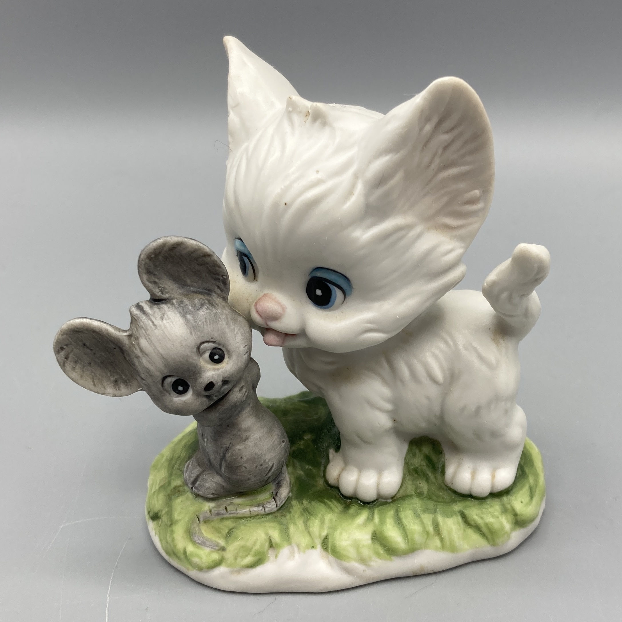 Lefton Hand Painted Ceramic Cat and Mouse Figurine #01315