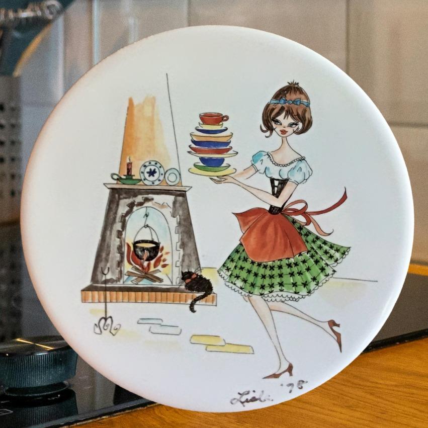 Ceramic Tile Lady Cooking Cleaning, H & R Johnson England, Kitchen ...