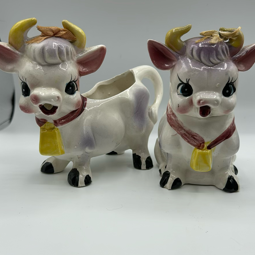 MC Elsie Creamer & Sugar Cows Set
