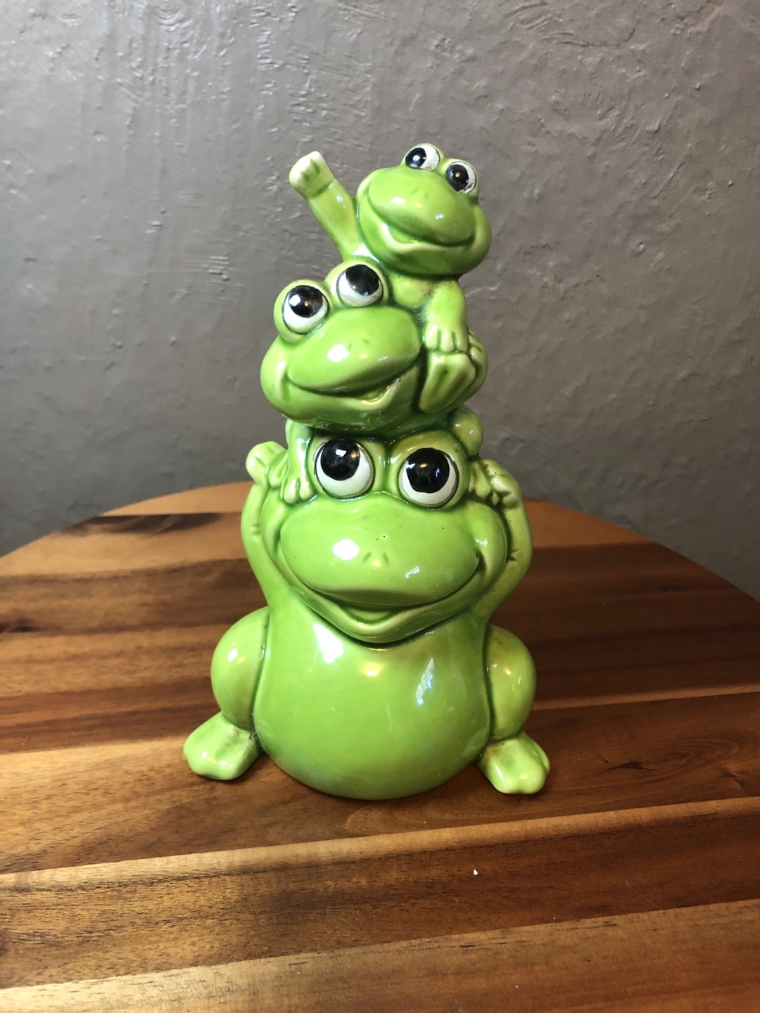 004 Frog Bank