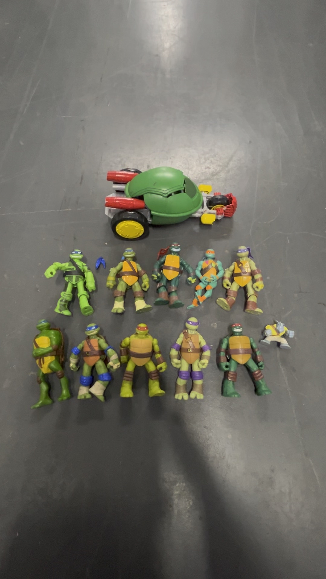 Teenage Mutant Ninja Turtles Lot Of 12