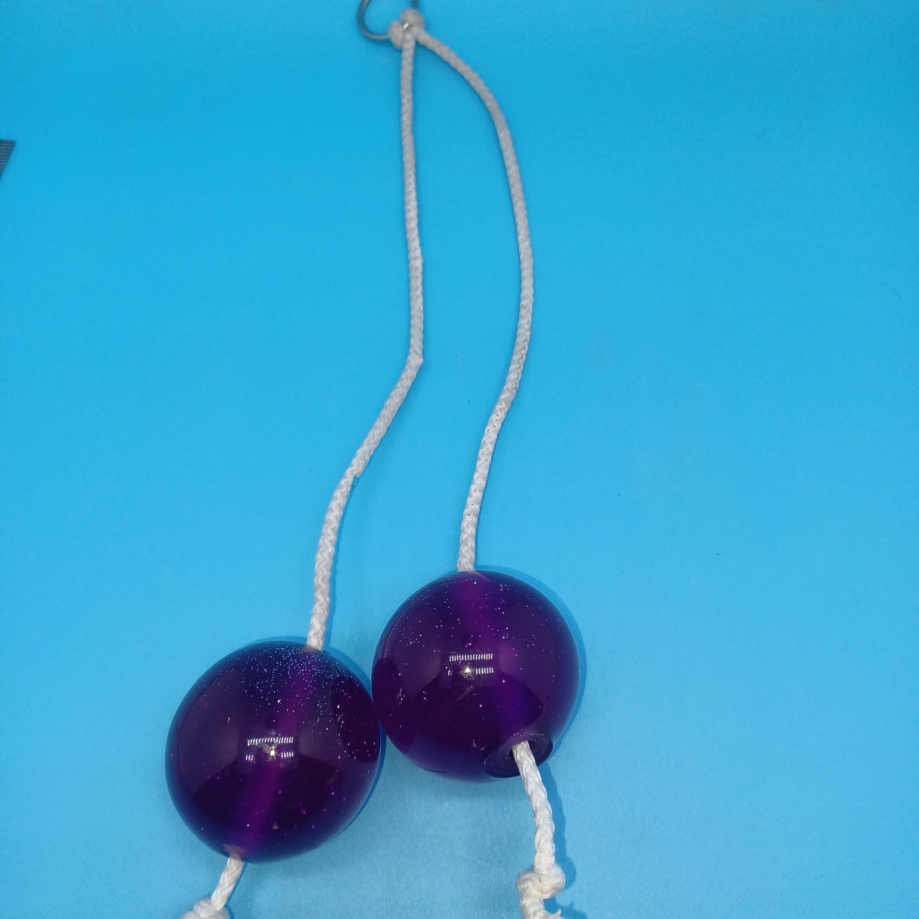 KLIK KLAKS Clackers Click Clacks Klackers Toy Acrylic Balls On a String ...
