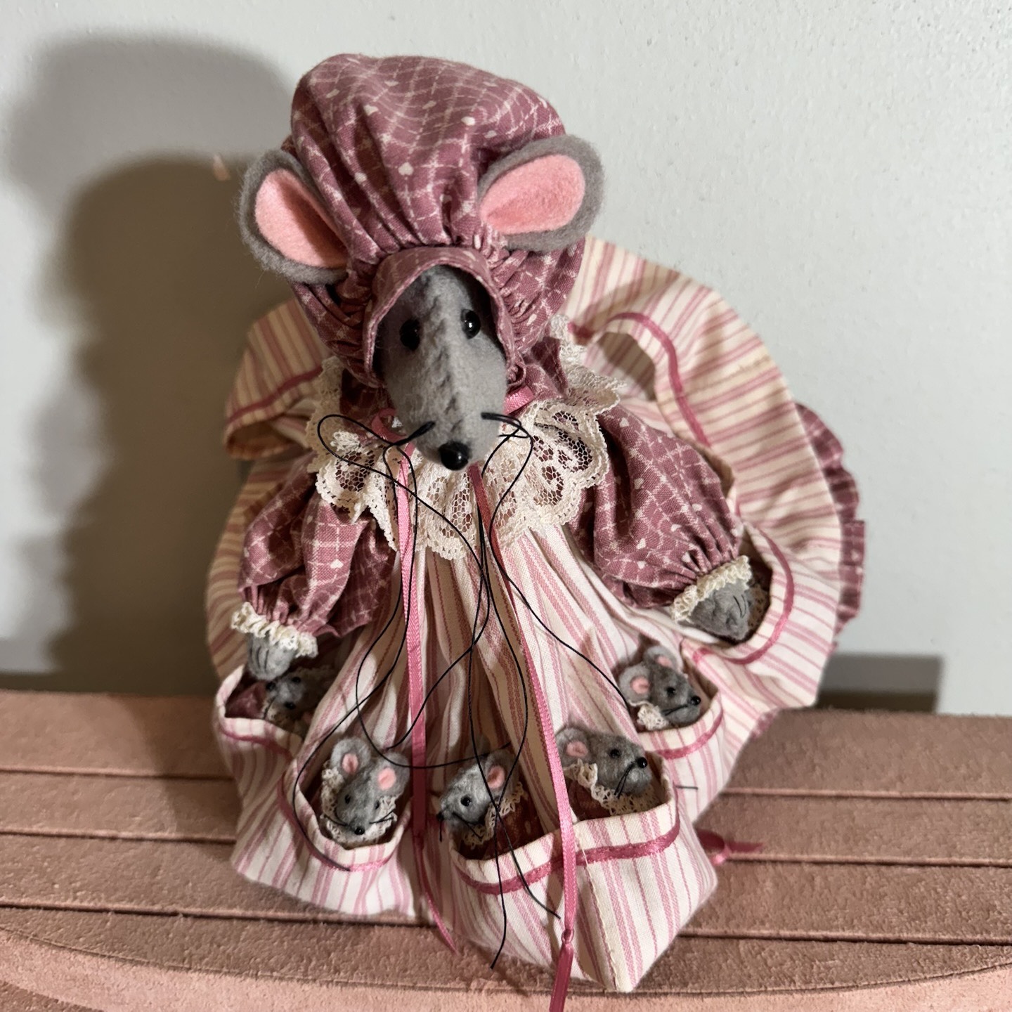 Handmade Mama Mouse 6 Babies Apron Well Made