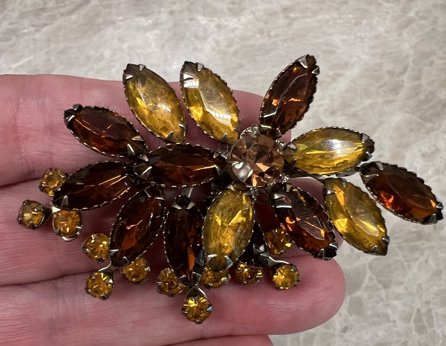 Vintage Amber Citrine Brown Color Glass Rhinestone Spray Brooch Pin #E-1