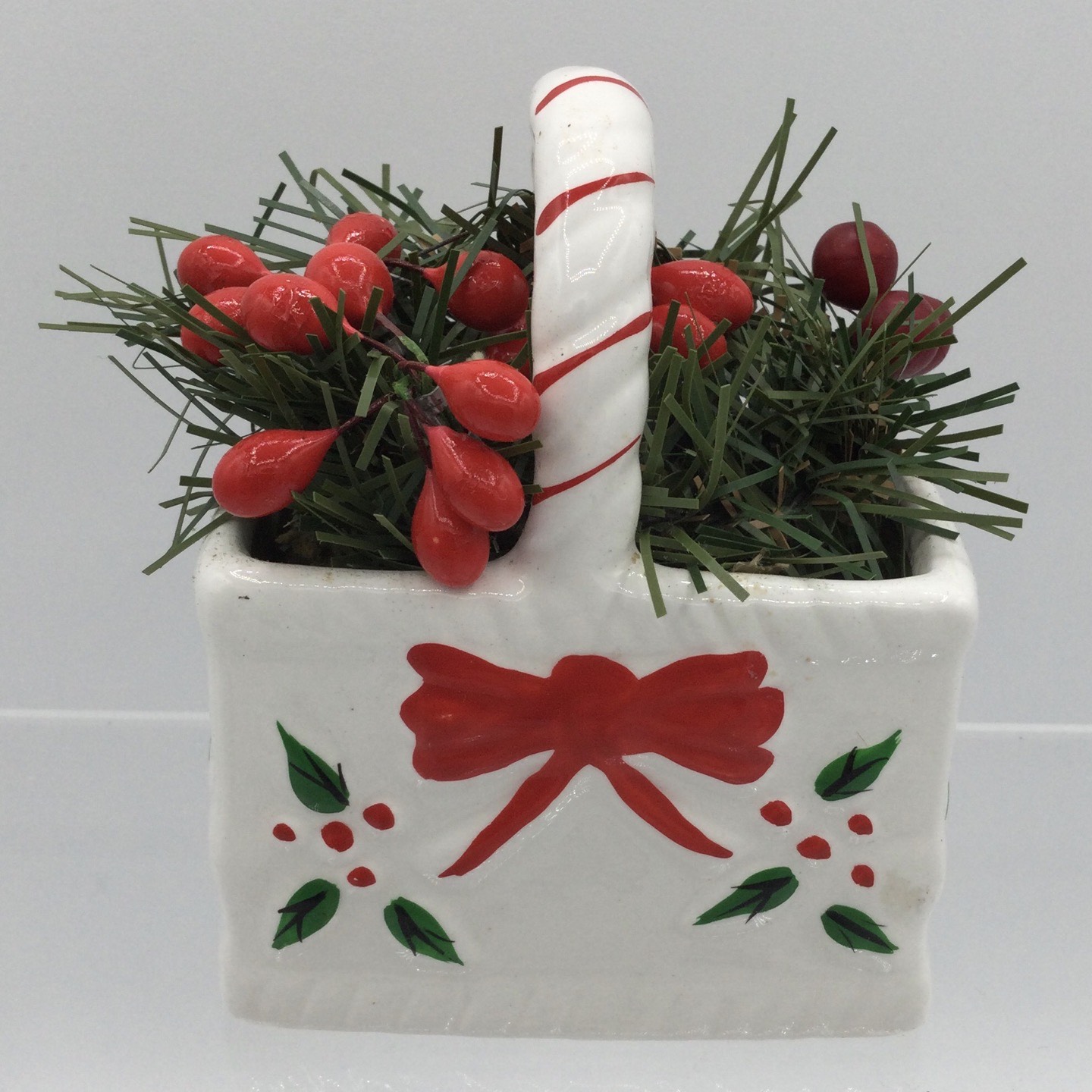 Relpo Ceramic Christmas Basket