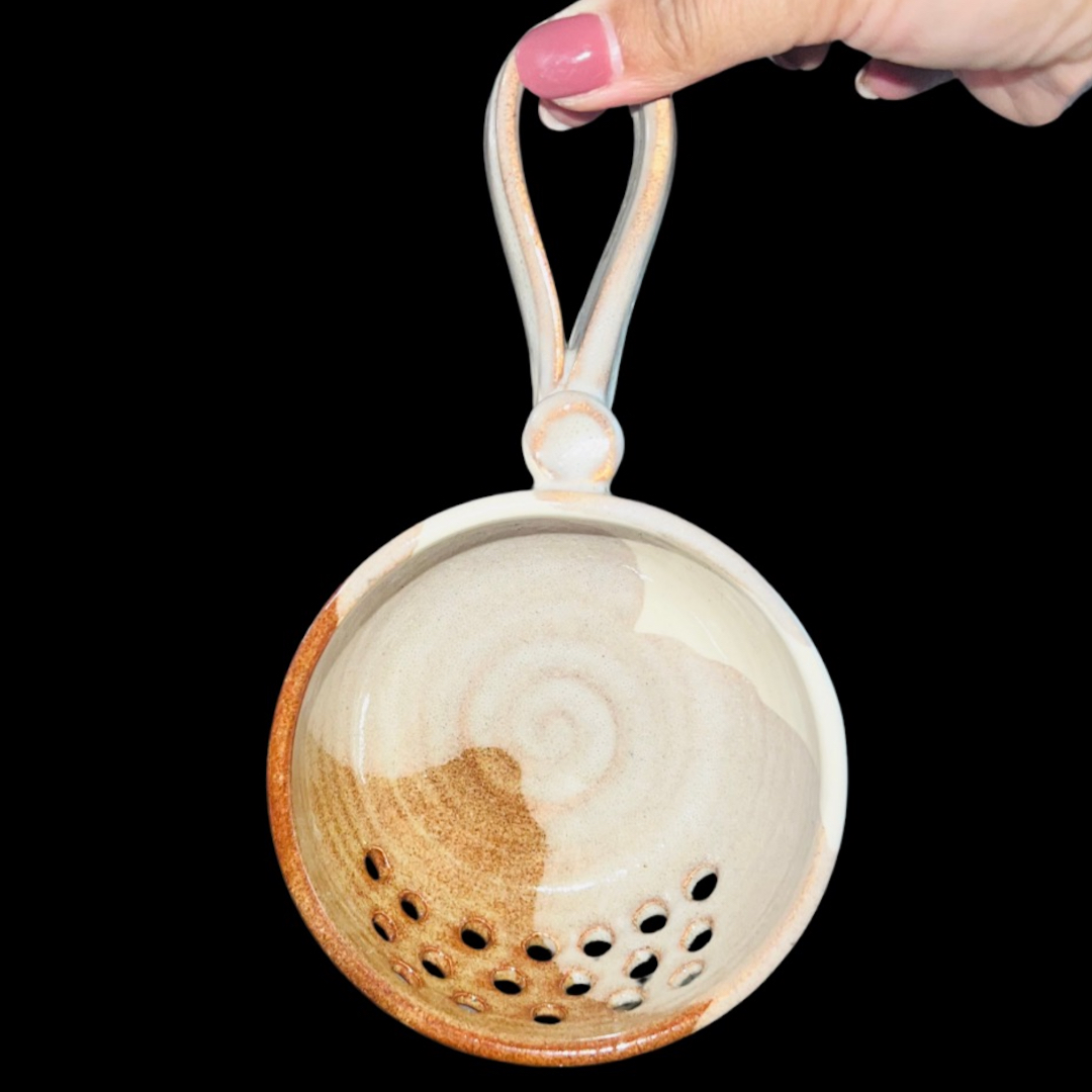 Claud’s Studio Pottery Handheld Strainer