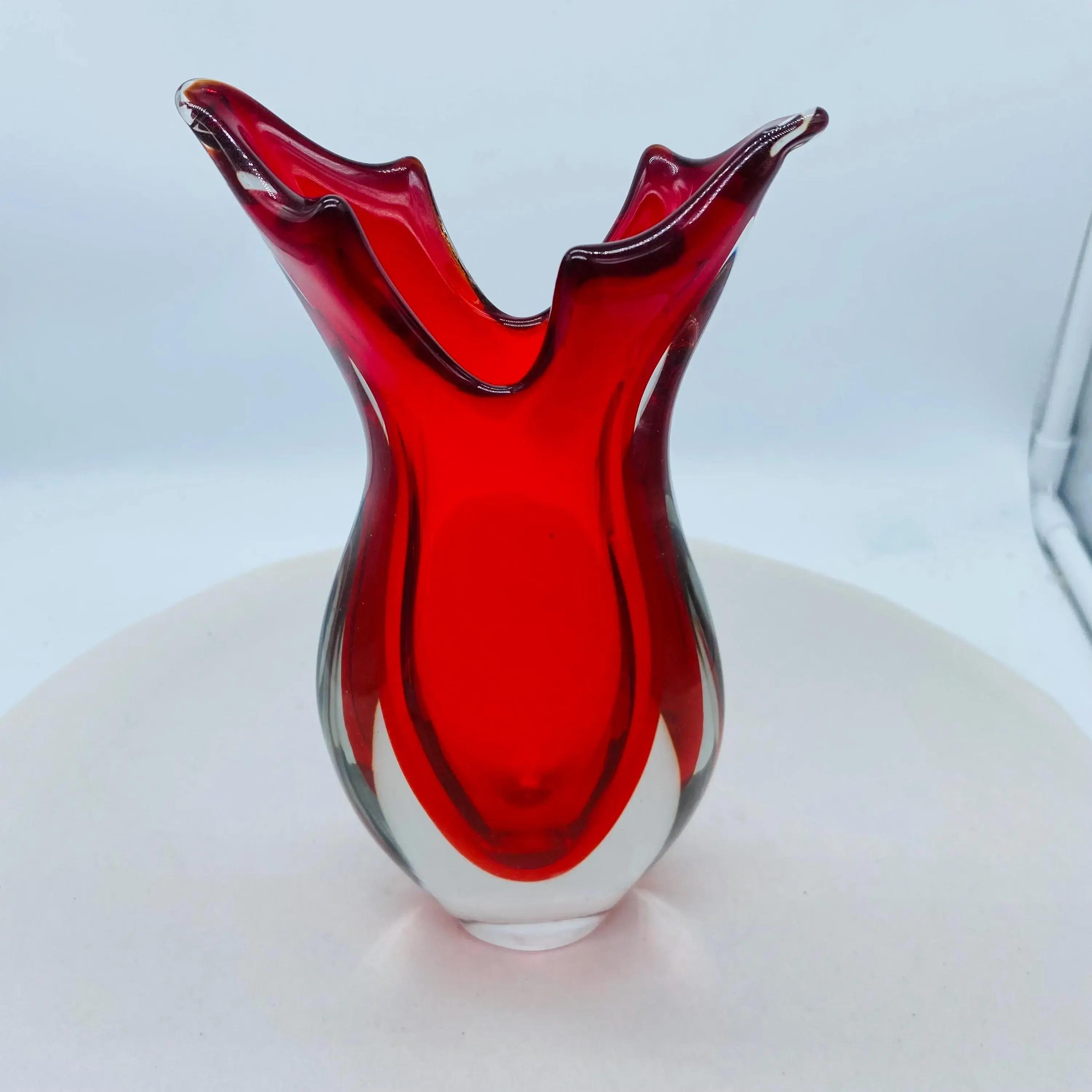#0329 Vintage ITALY Red Sommerso Murano Art Glass Vase Fish Tail Tear ...