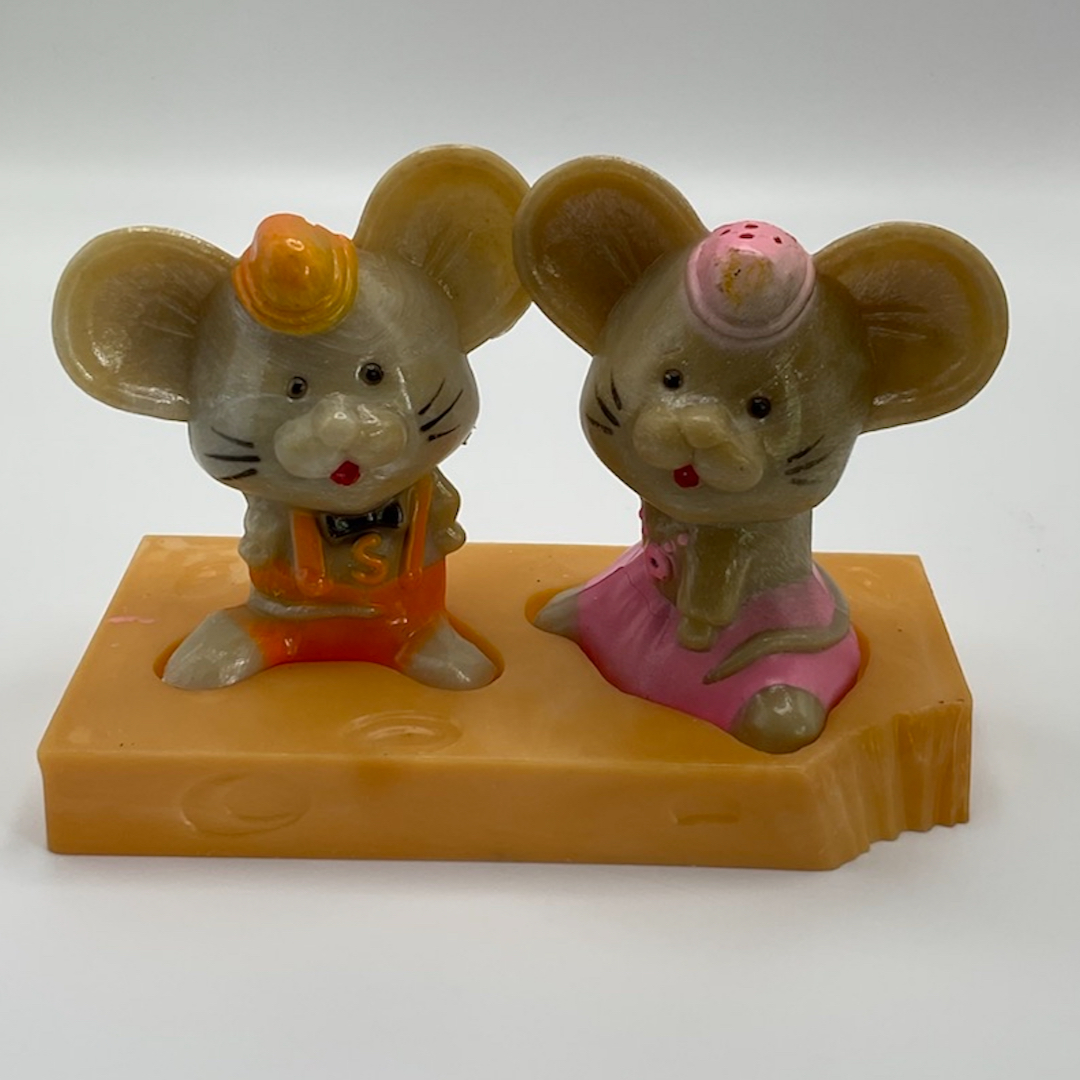 Vintage Hard Plastic Mice dressed in Orange and Pink Salt and Pepper ...
