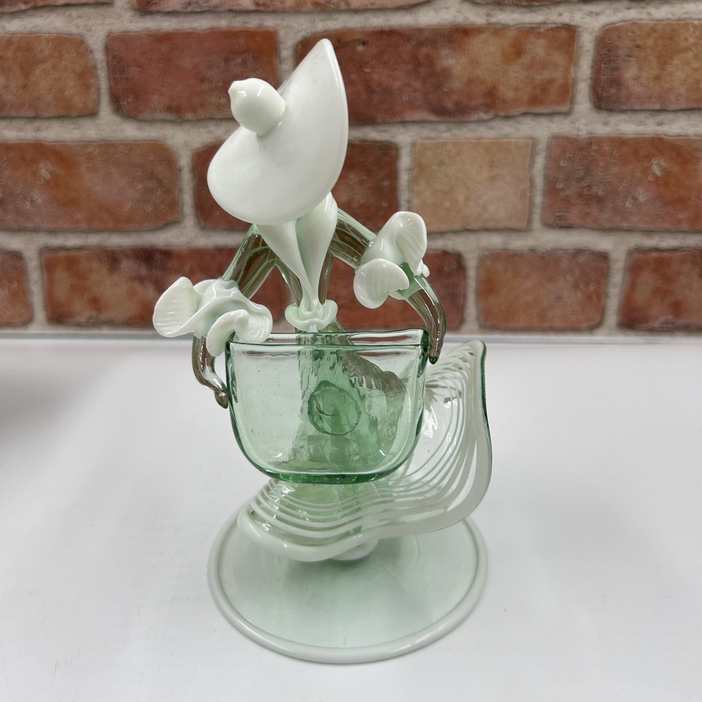 Art Glass Lady With A Big White Hat Holding A Basket Stamped Made In Italy
