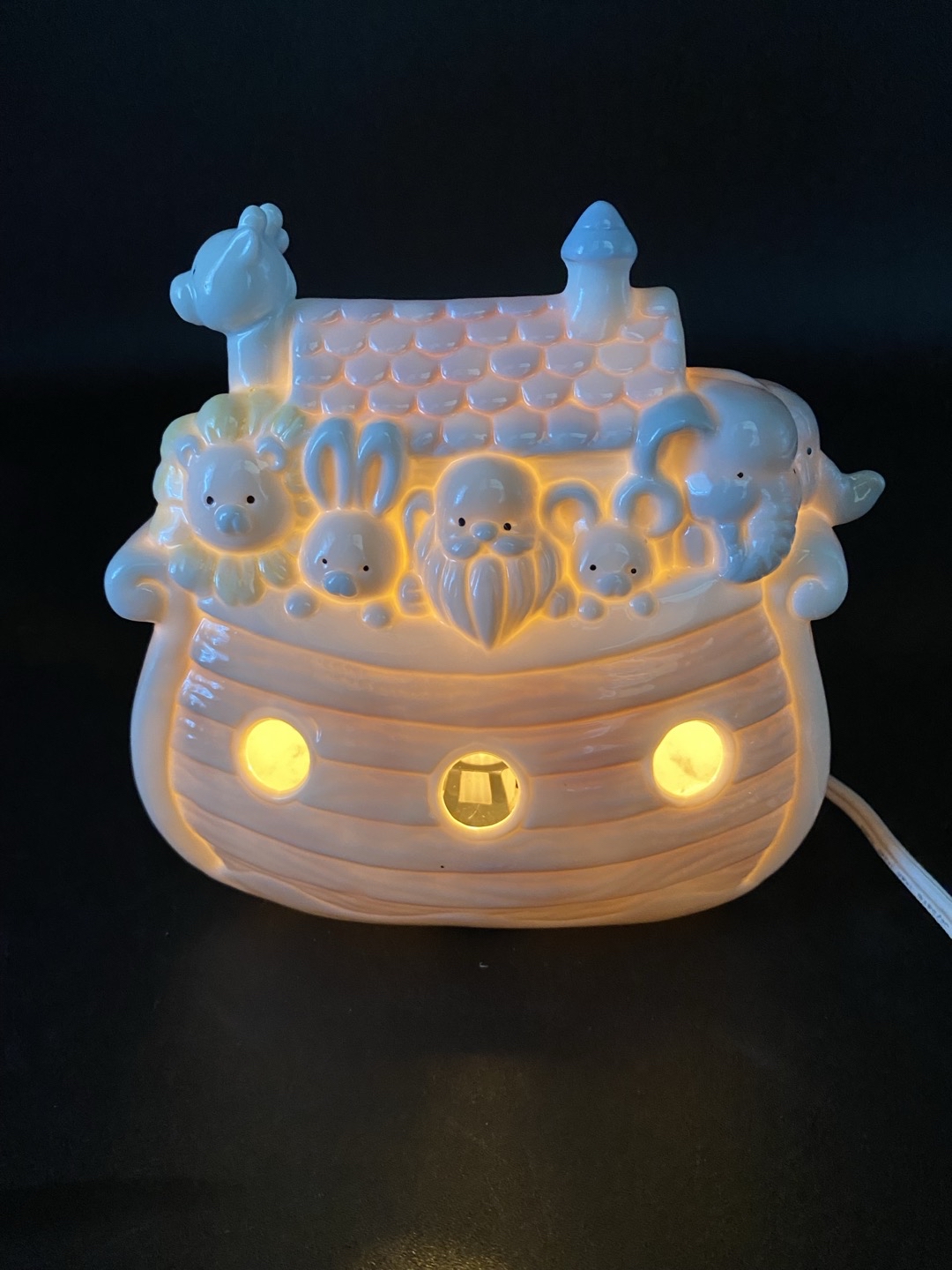 Vintage Enesco 1987 "Noah's Ark" Porcelain Night Light/Lamp; working ...