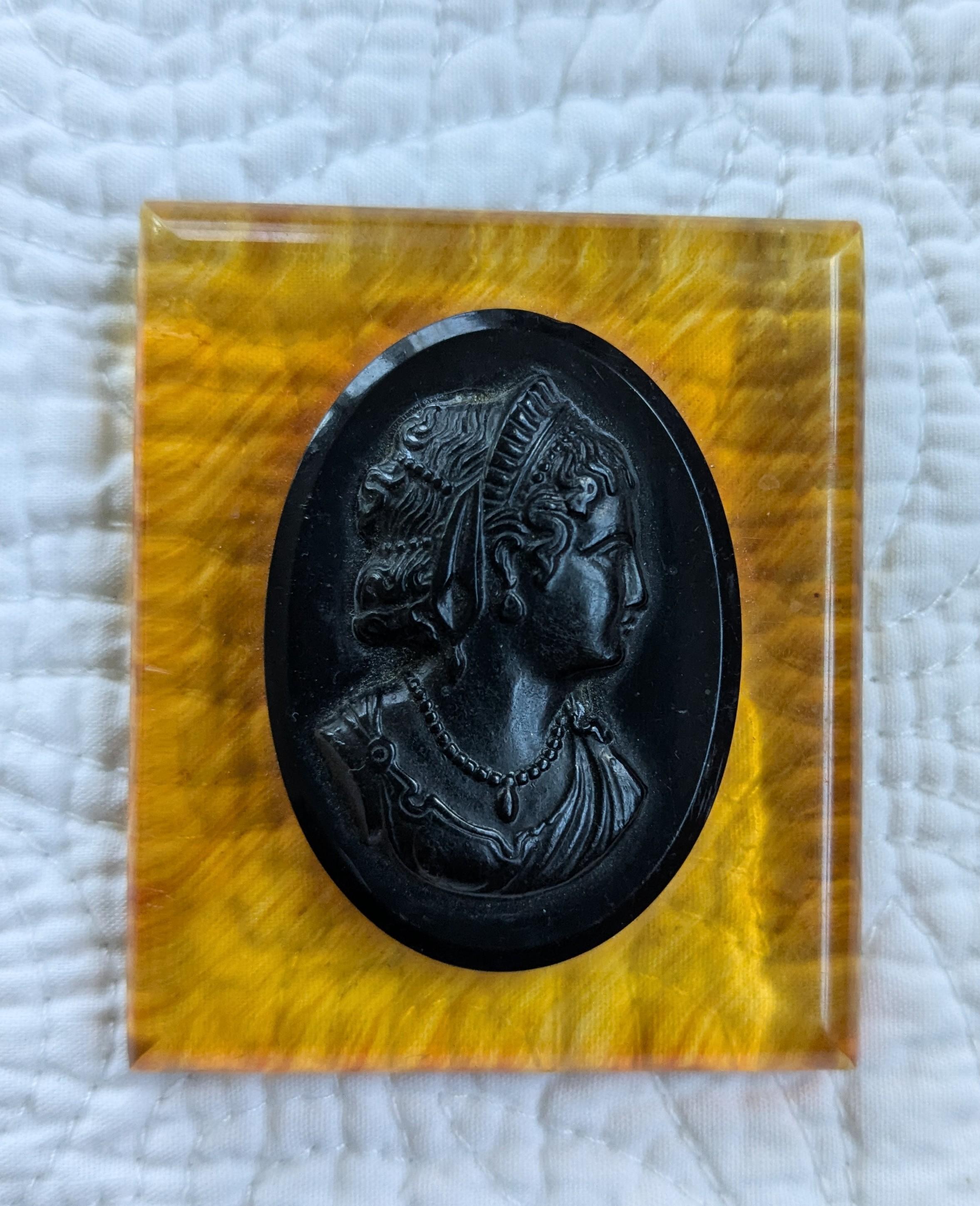 Vintage Bakelite Cameo Brooch in Apple Juice and Black