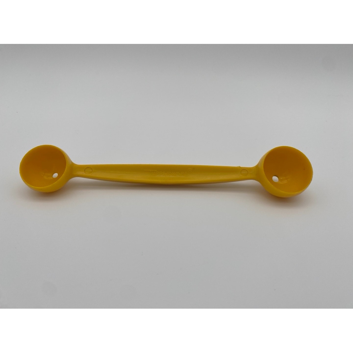 Tupperware Yellow Melon Baller #1333 - Vintage