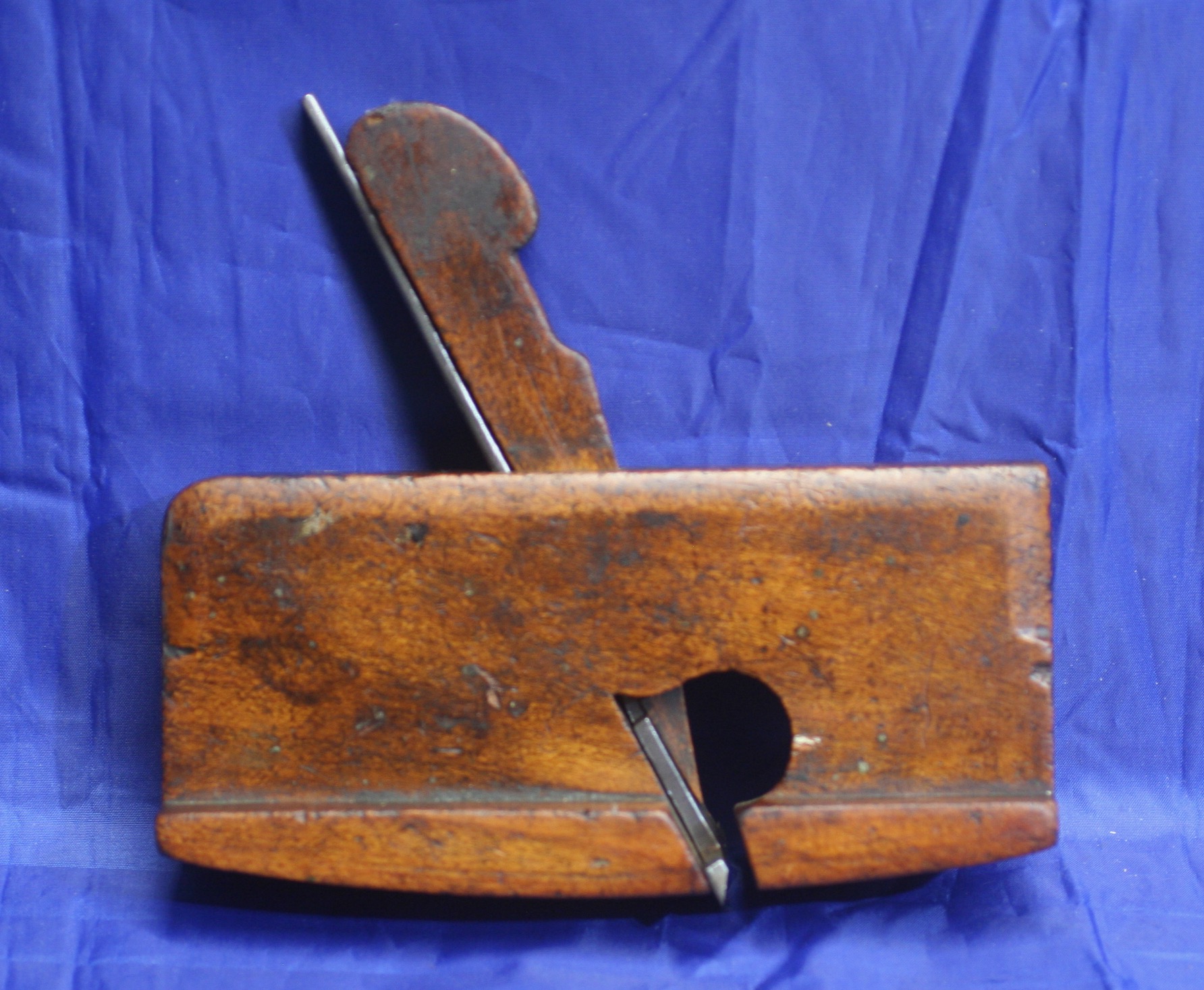 Wooden Compassed Coachmakers Plane – 1 ½ in. – BUCK 247 TOTTENHAM Ct Rd