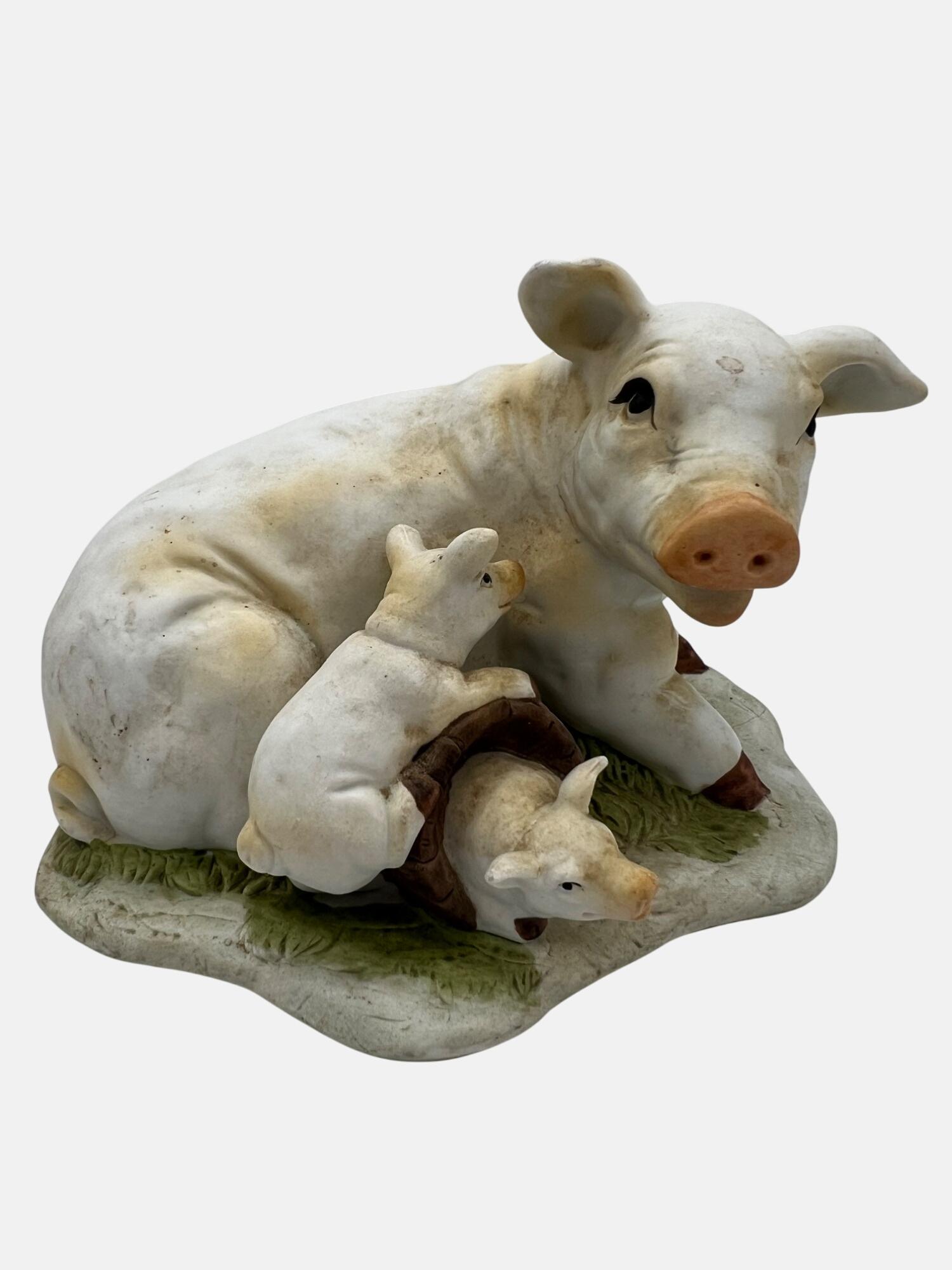 FEI Collectors Edition Series 2000 Pig Family Figurine Mother Pig & Piglets