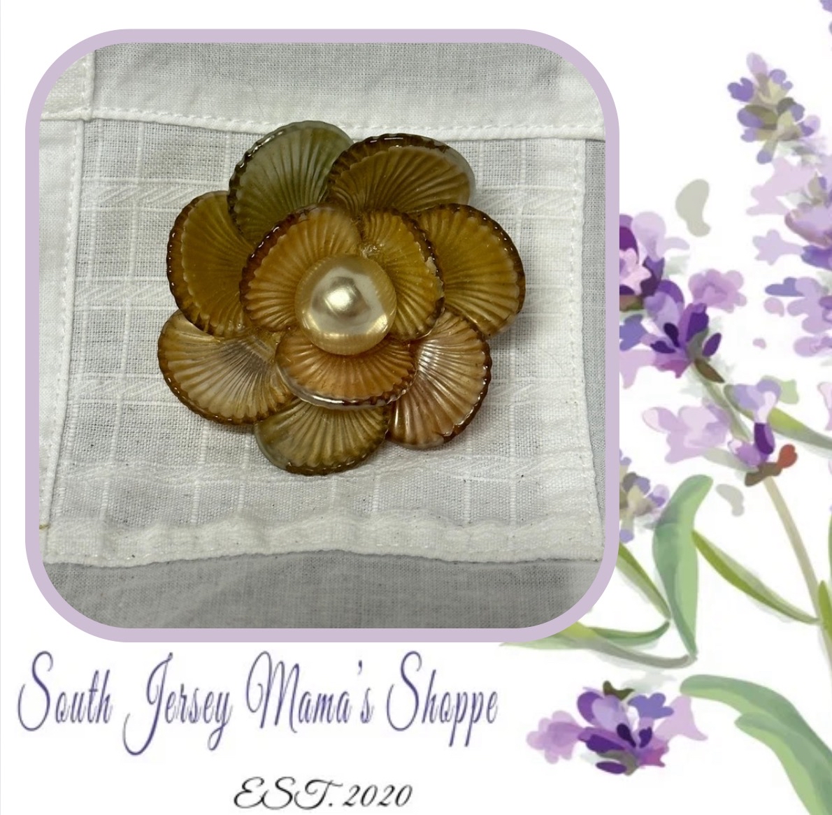 Vintage Handmade Floral Seashell Design Brooch