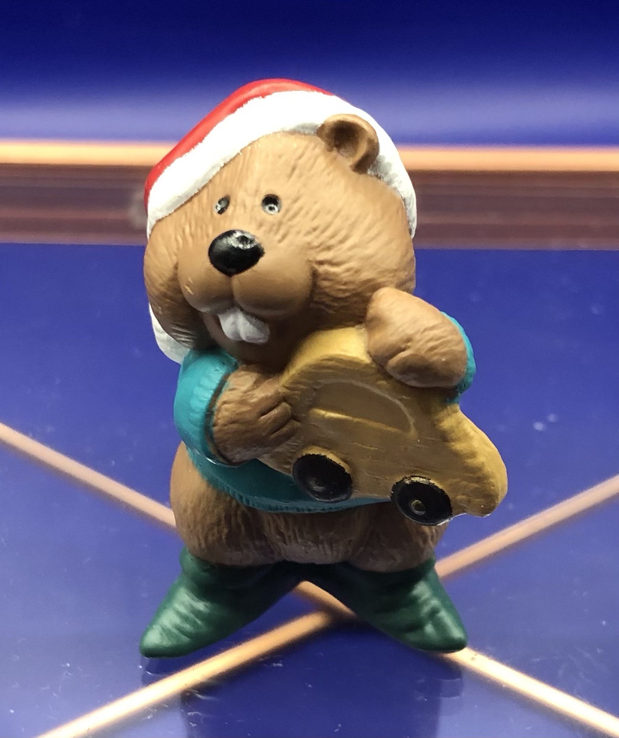 VTG Hallmark 1995 Merry Miniature CHRISTMAS BEAVER TOYMAKER