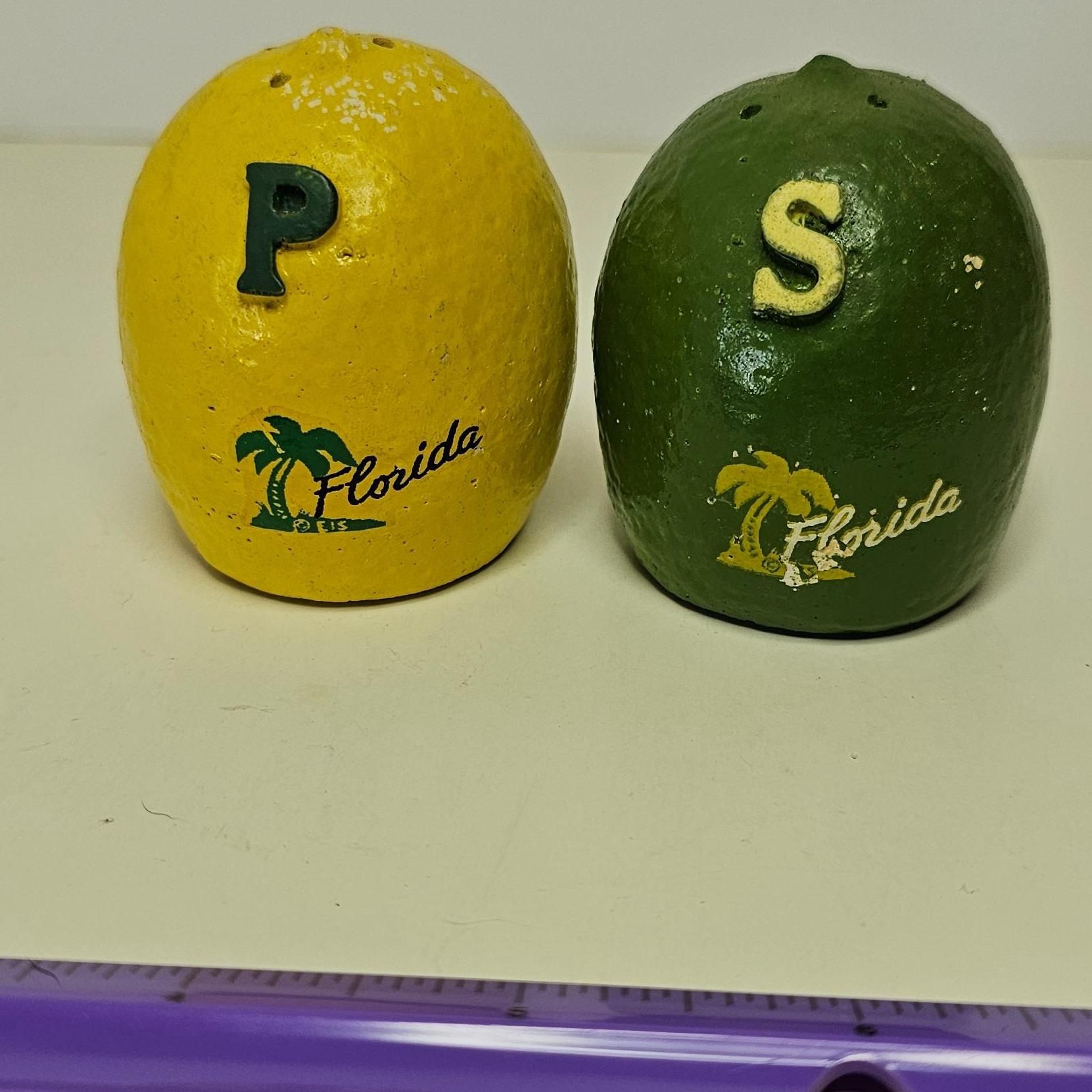 Vintage Lemon Lime Shaker Set