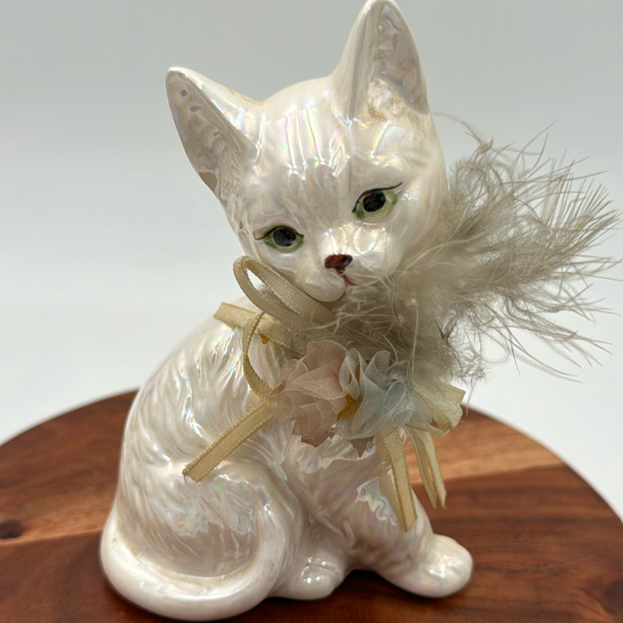 Vintage Enesco Cat Figurine Porcelain White Kitten Opalescent kitty Feather