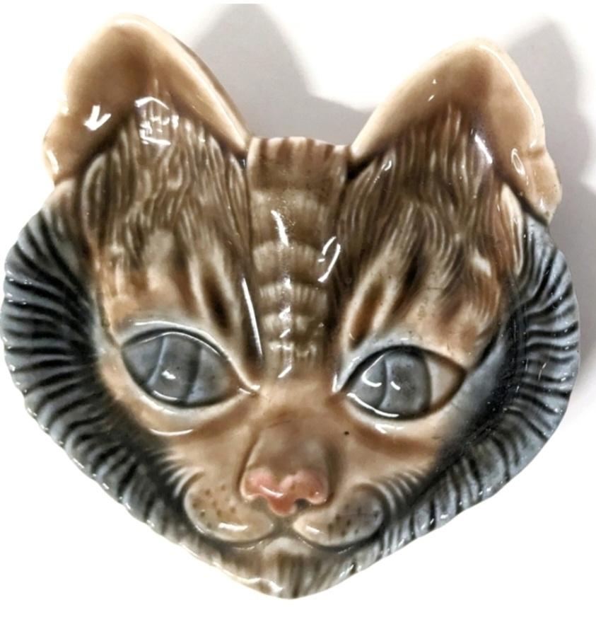 Vintage WADE England Porcelain Cat Face Pin Dish