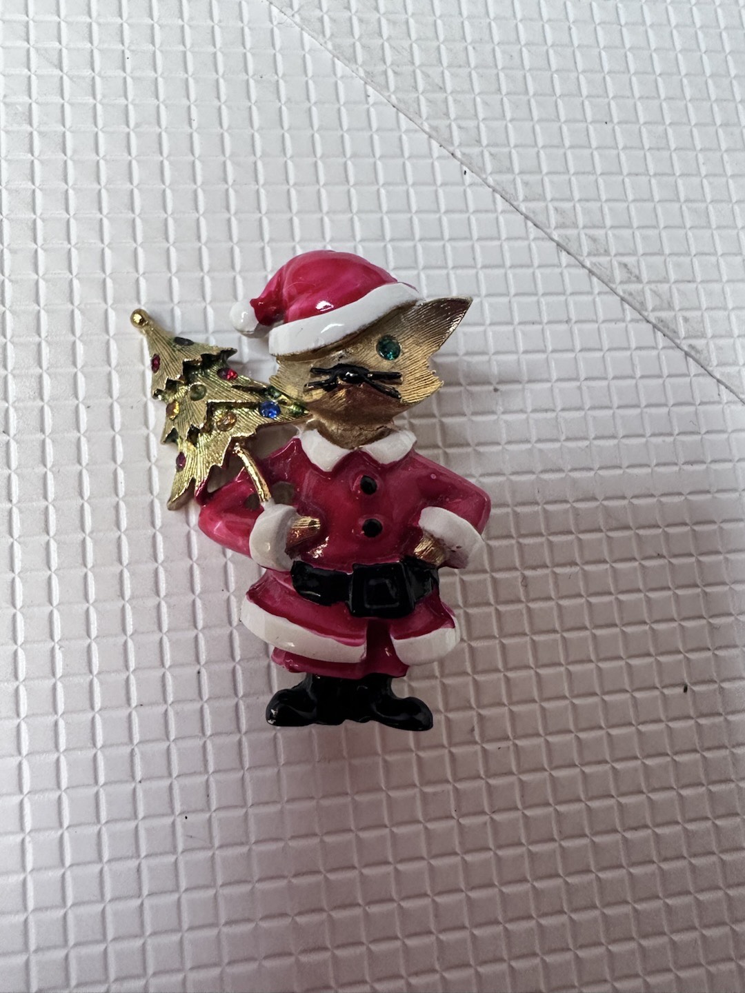 Signed JJ CAT vintage Christmas Cat Brooch