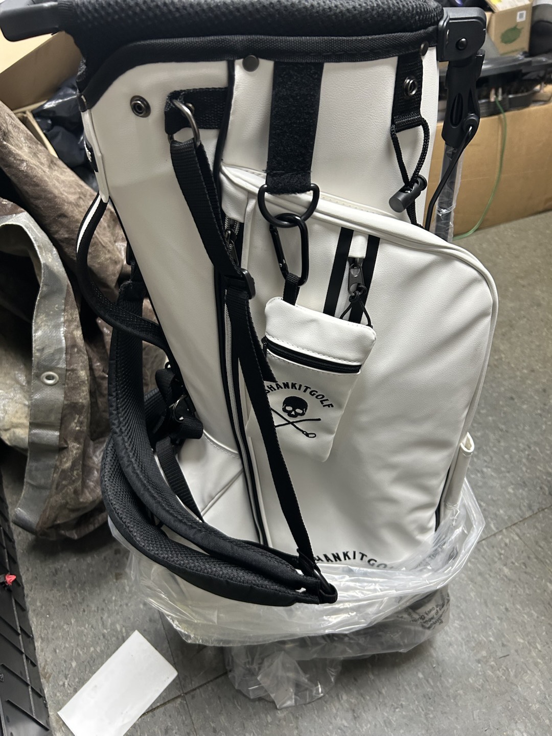 New White Shank Skull And Crossbones Bag 14 Way With Valuable Pack.