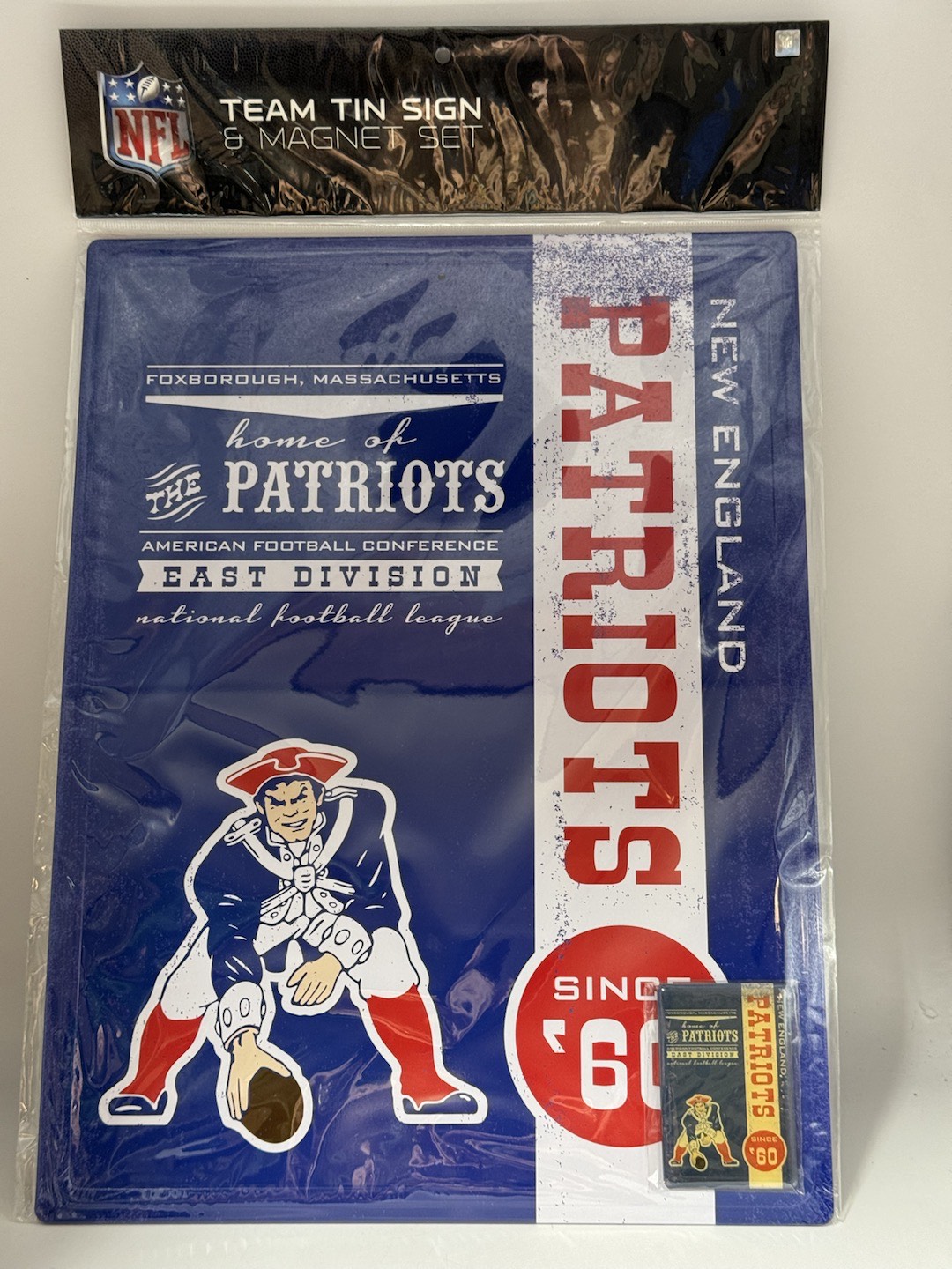 NFL New England Patriots - Team Tin Sign (16"x12") & Magnet - Licensed ...