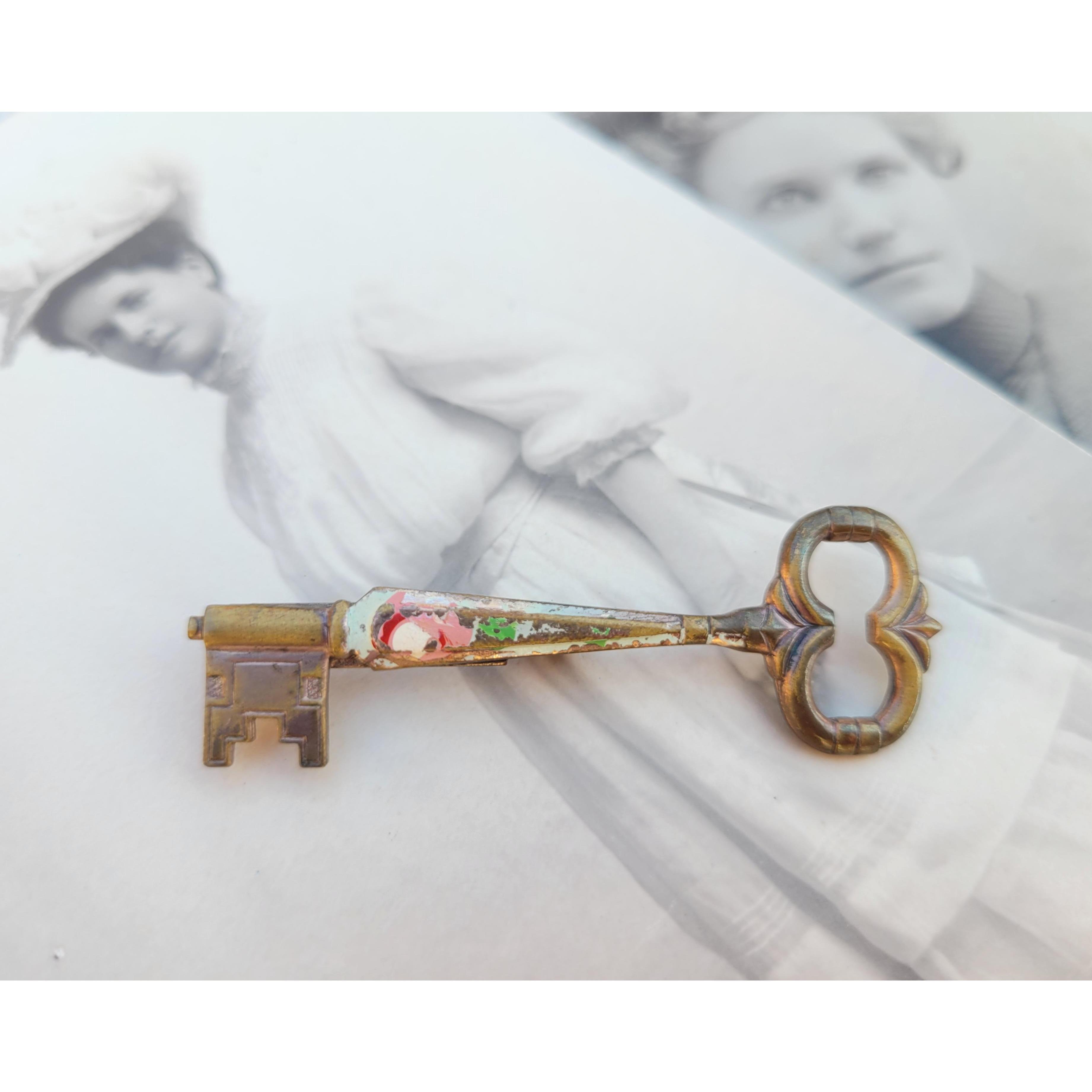 Antique Victorian Skeleton Key Enameled Gold Tone Brooch Pin