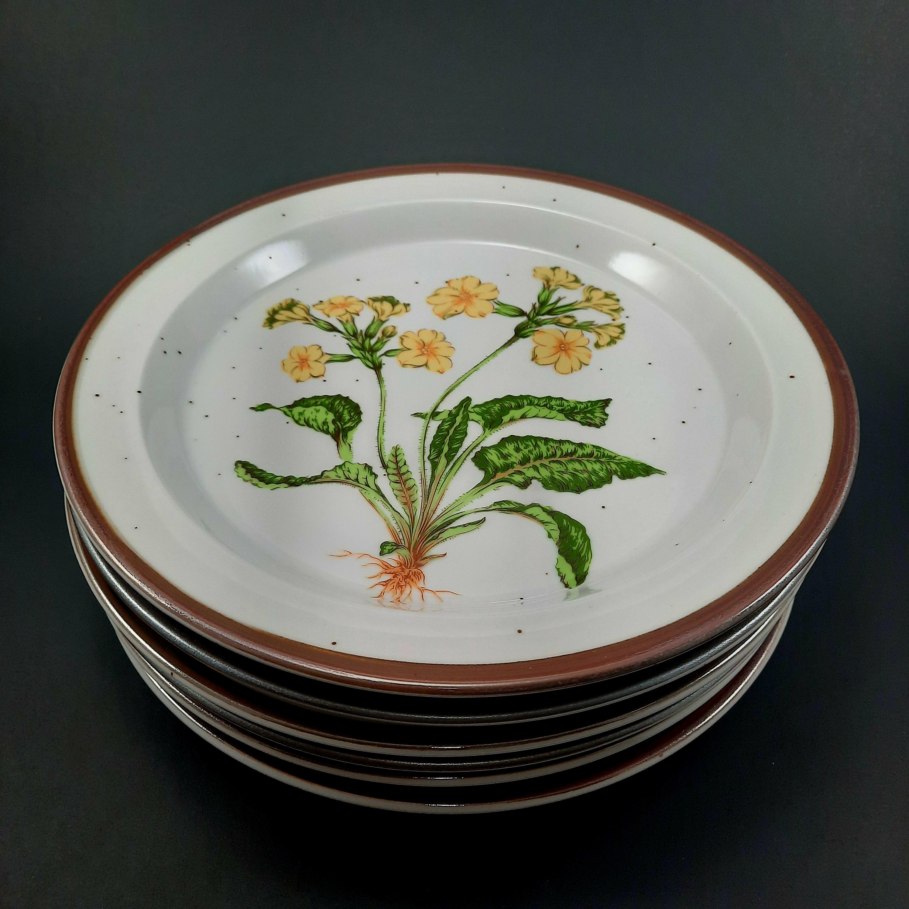 Vintage Hearthside Stoneware Buffet Ware Yellow Flower Plates 653 Japan ...