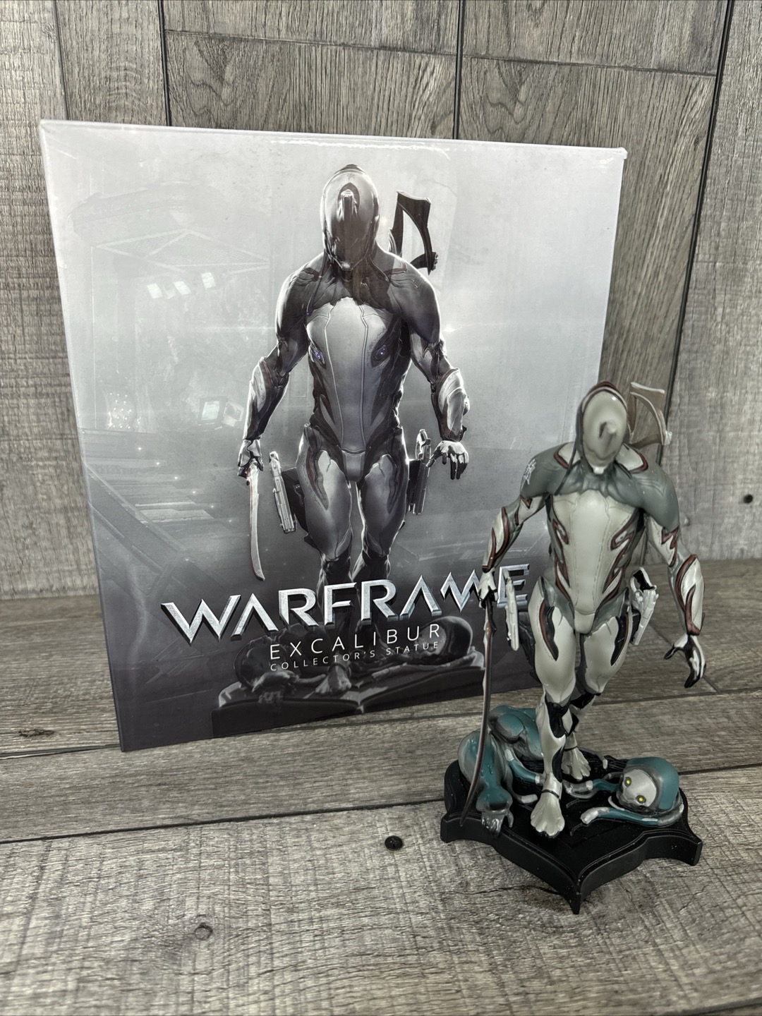 Symbiote Studios Warframe Excalibur Collector's Statue #0765/1111 CIB CLEAN