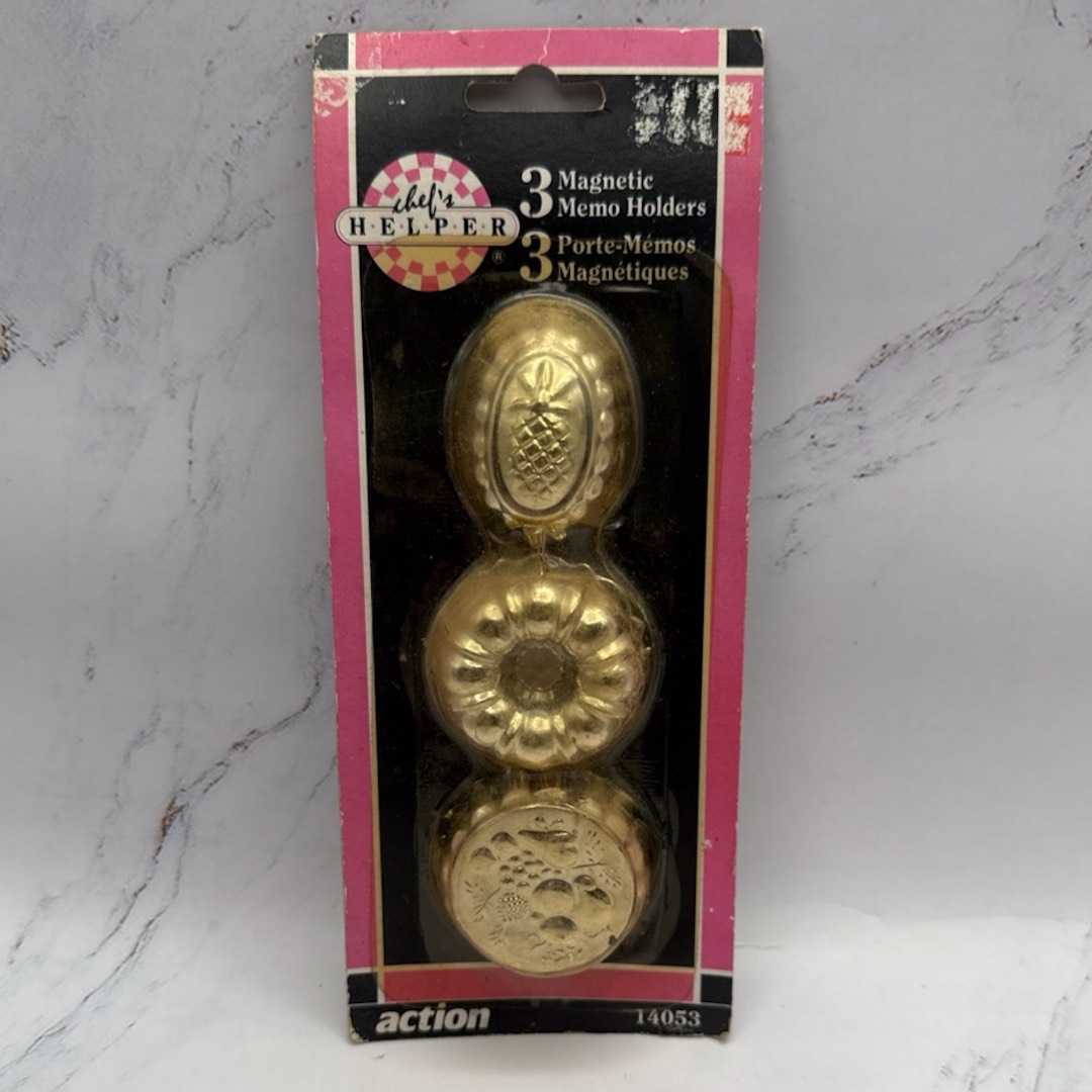 Vintage Chef’s Helper Bundt Mold Magnets 1994 NEW