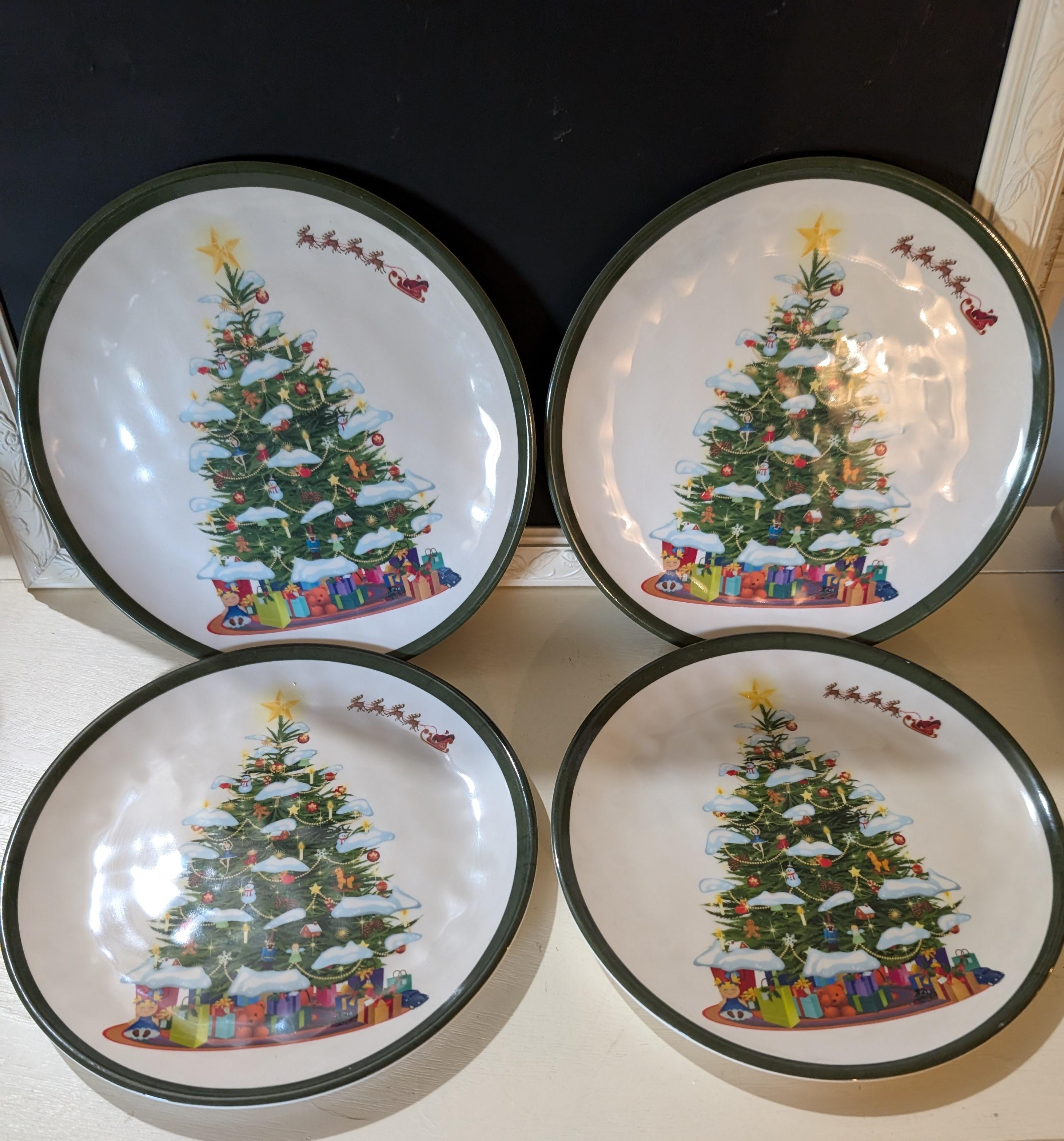 Set of 4 100% Melamine Christmas Tree Plates with Santa And Reindeer Design