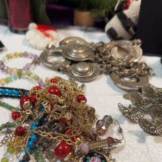 #40 - Jewelry Pull Nov 11