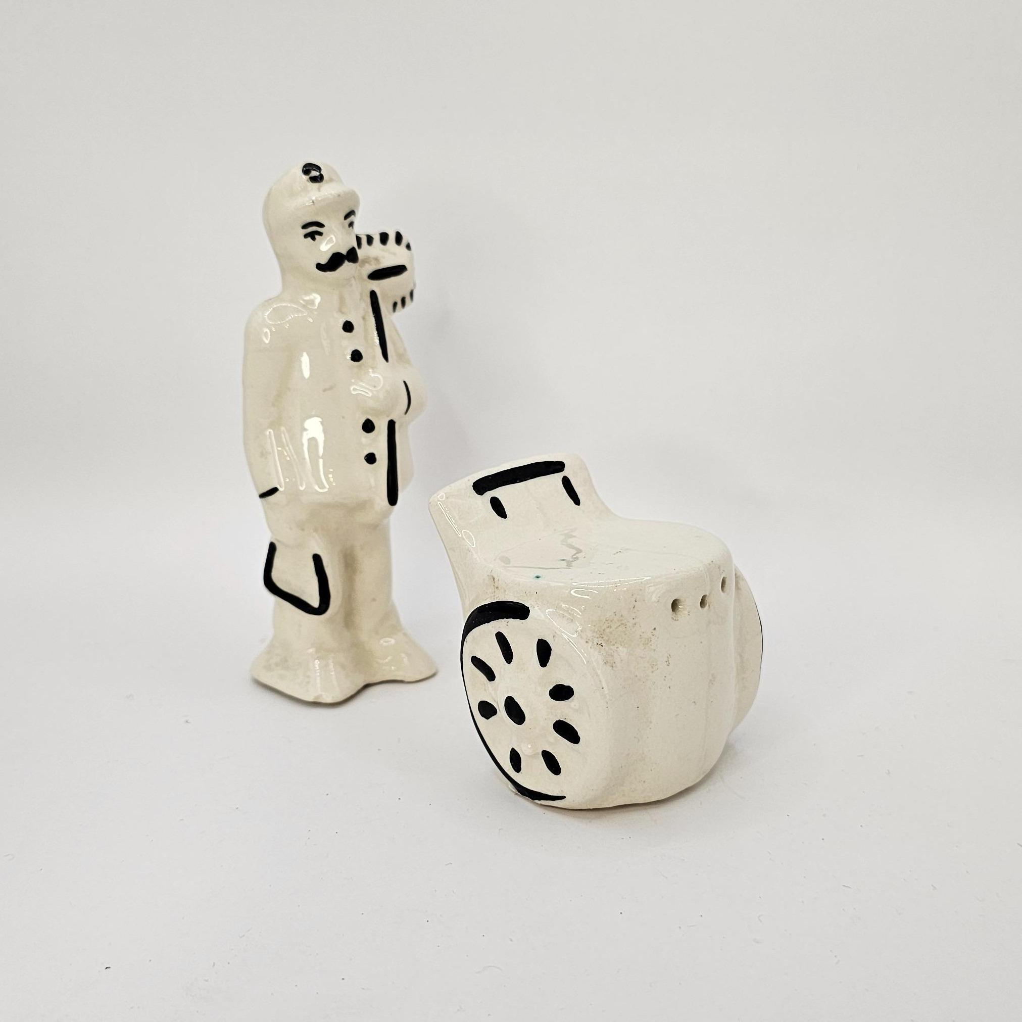 18A - Vintage Rio Hondo Salt & Pepper Street Sweeper With Dustbin Can