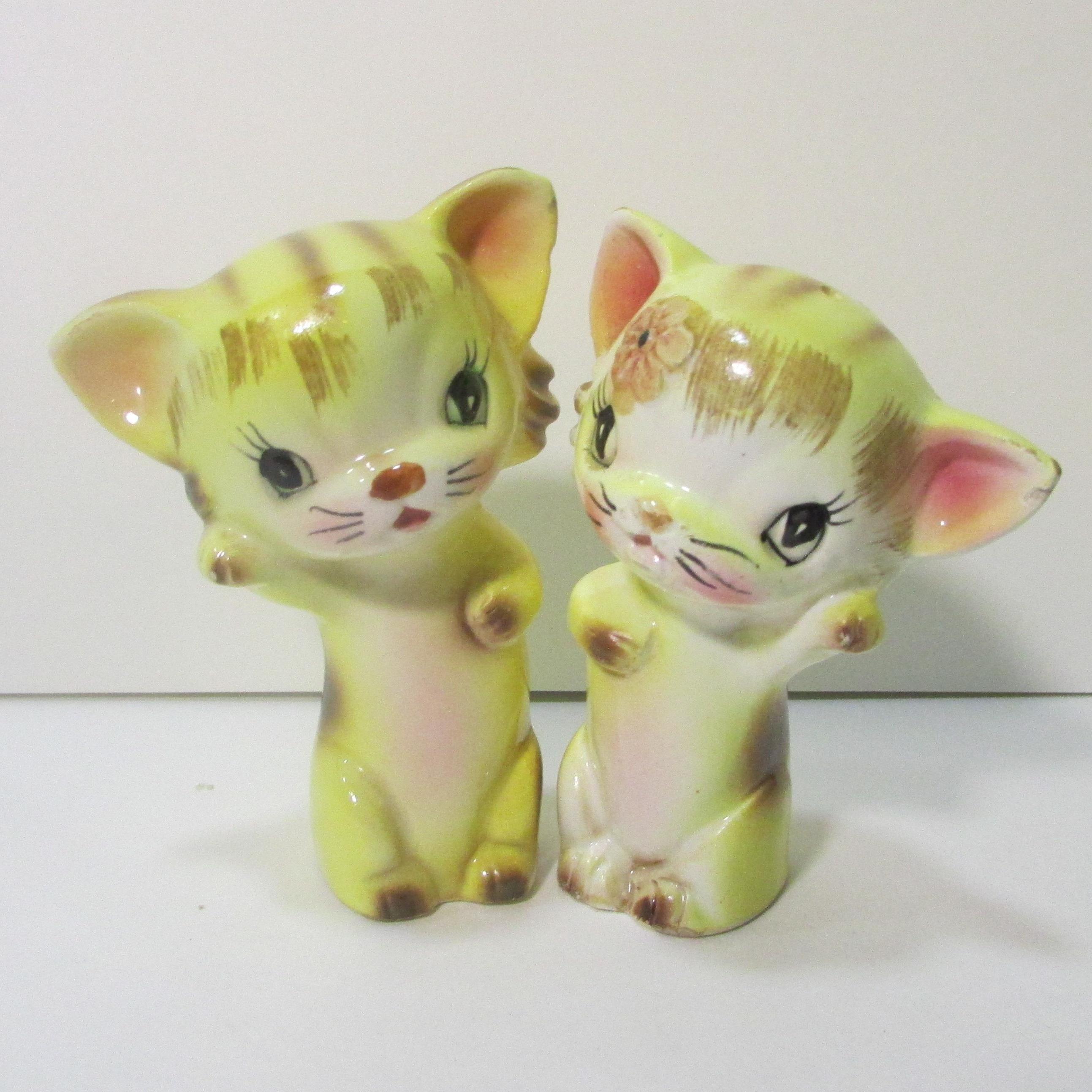 vintage yellow tabby cats waiving salt and pepper shakers boy and girl ...