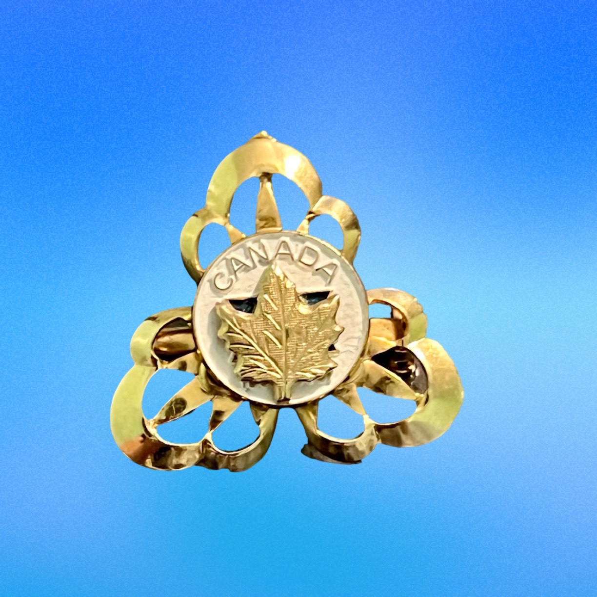 Vintage Triple Maple Leaf Canada Goldtone Brooch
