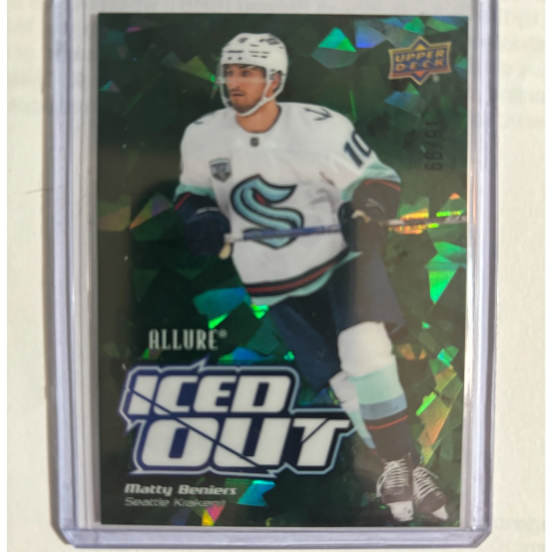 2022-23 Upper Deck Green Iced Out Matty Beniers IO-4 15/99 Seattle Kraken