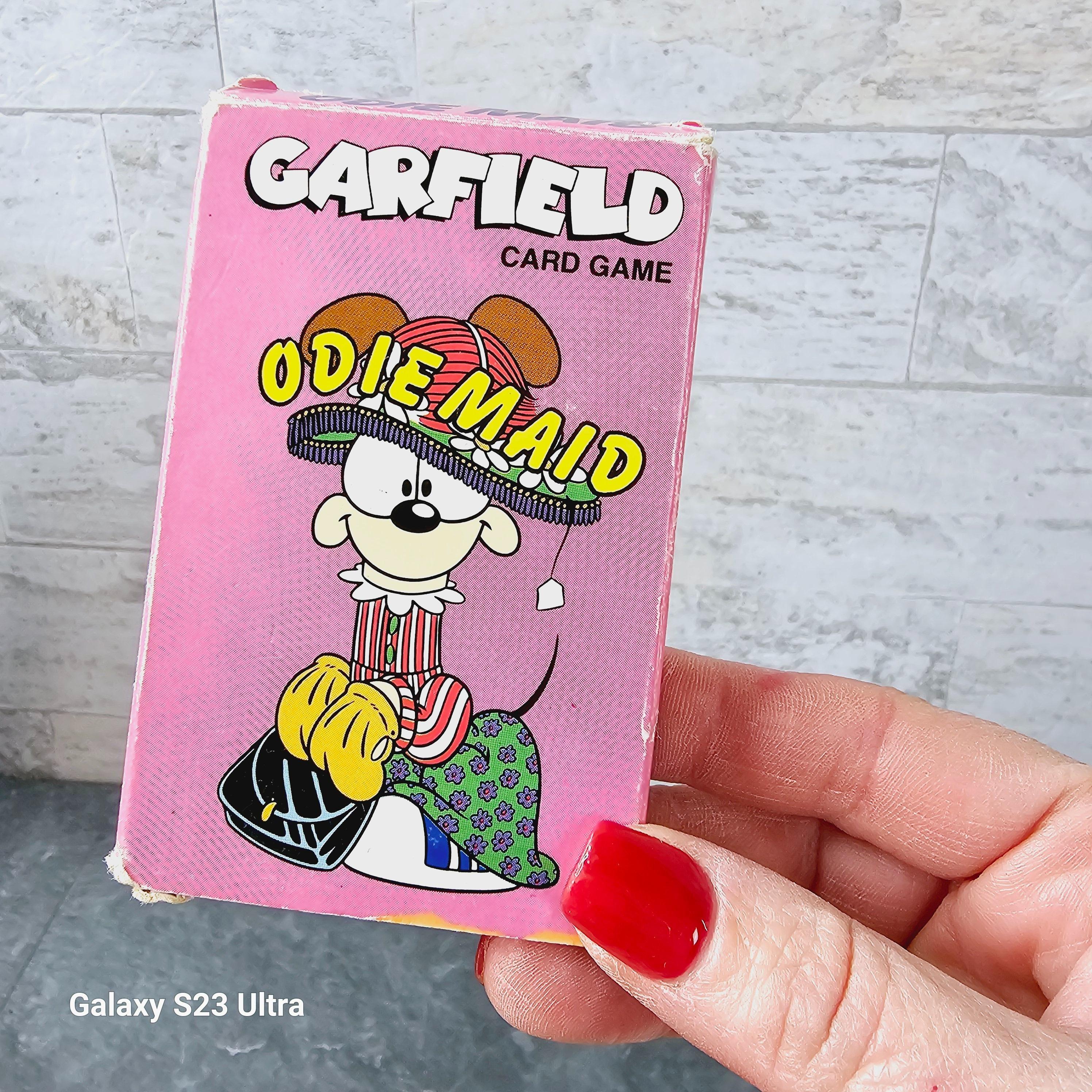 30 - Garfield Odie Maid Playing Cards
